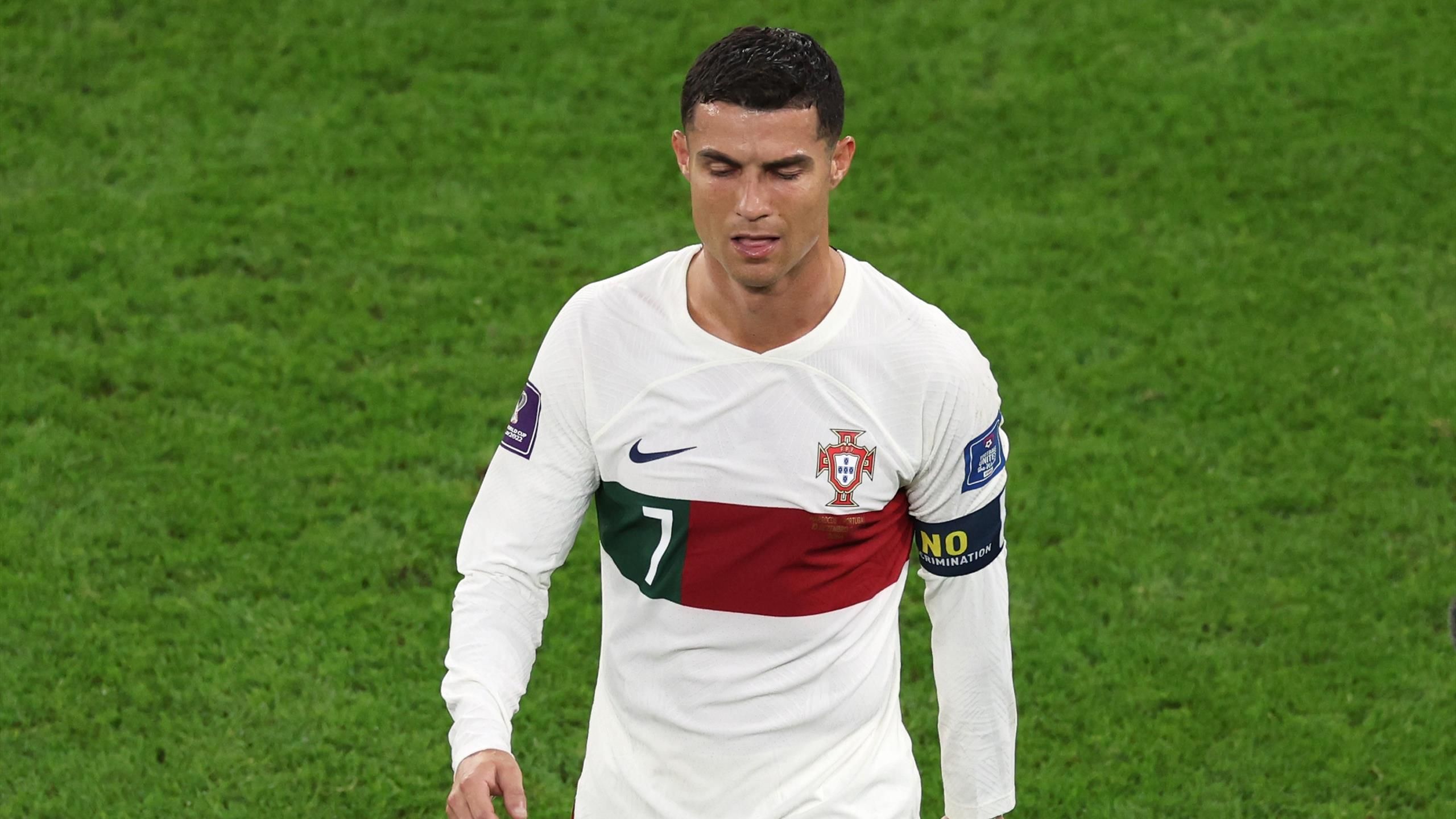 Calhanoglu si schiera con Cristiano Ronaldo: "E' tra i più grandi di sempre, merita rispetto ...