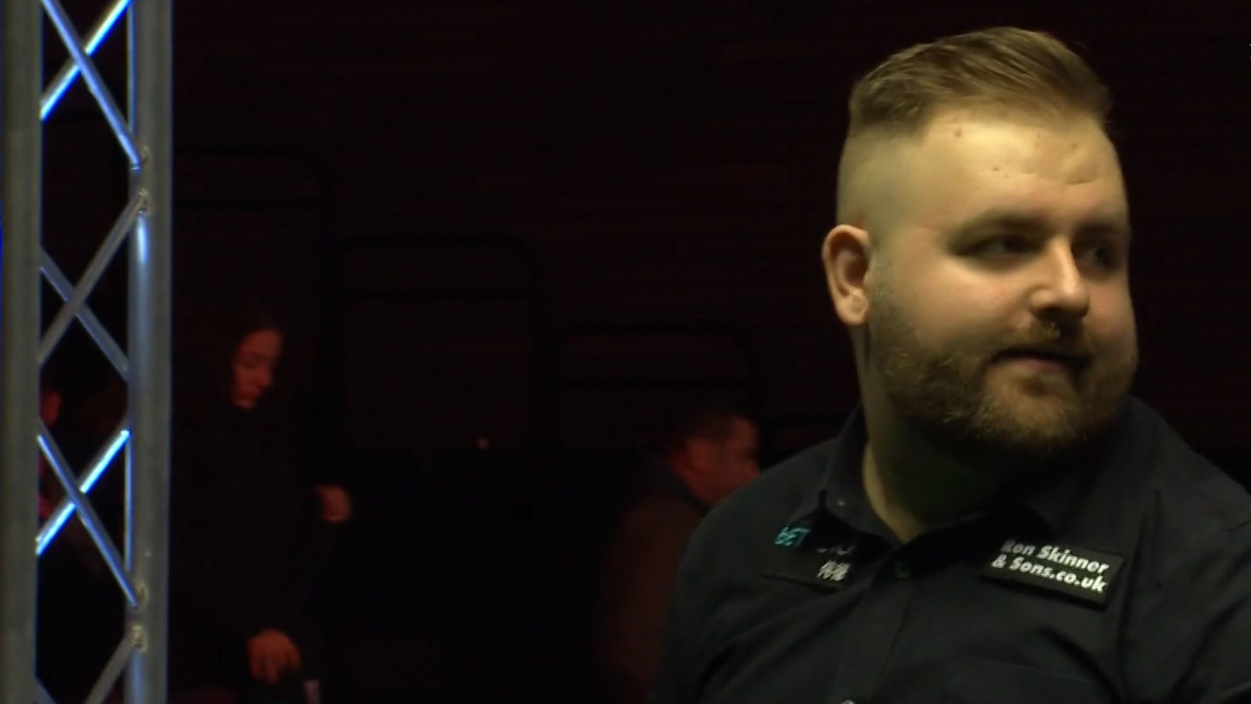 English Open: Kurioser Zwischenfall beim Match zwischen Judd Trump und ...