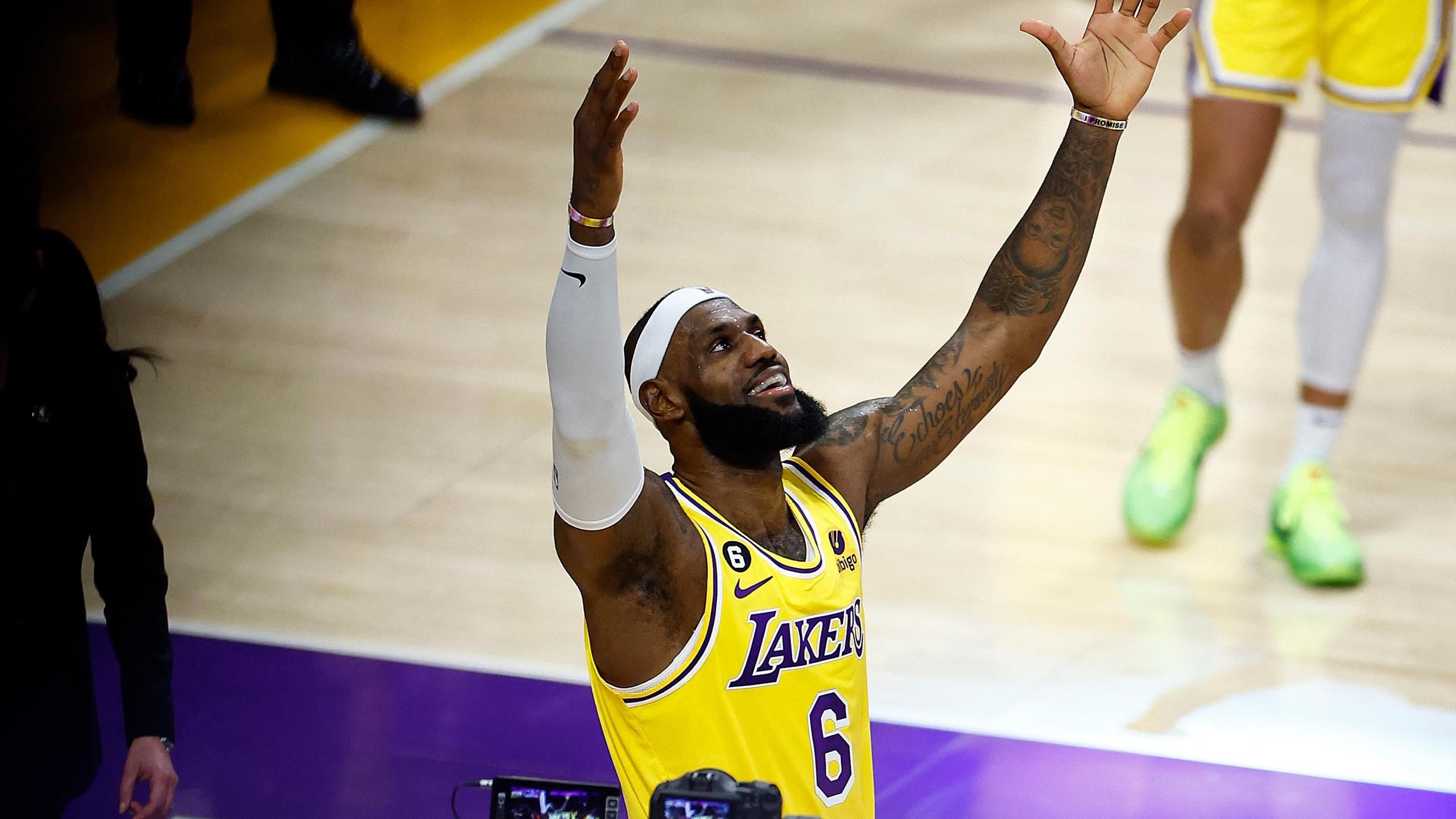 Lebron James Bricht Nba Punkterekord King Löst Kareem Abdul Jabbar 2253
