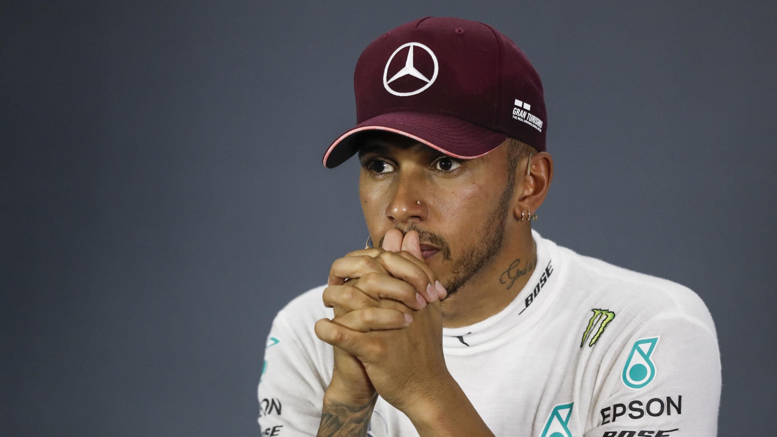 Lewis Hamilton nazwał rodzinne Stevenage slumsami. Naraził się władzom ...