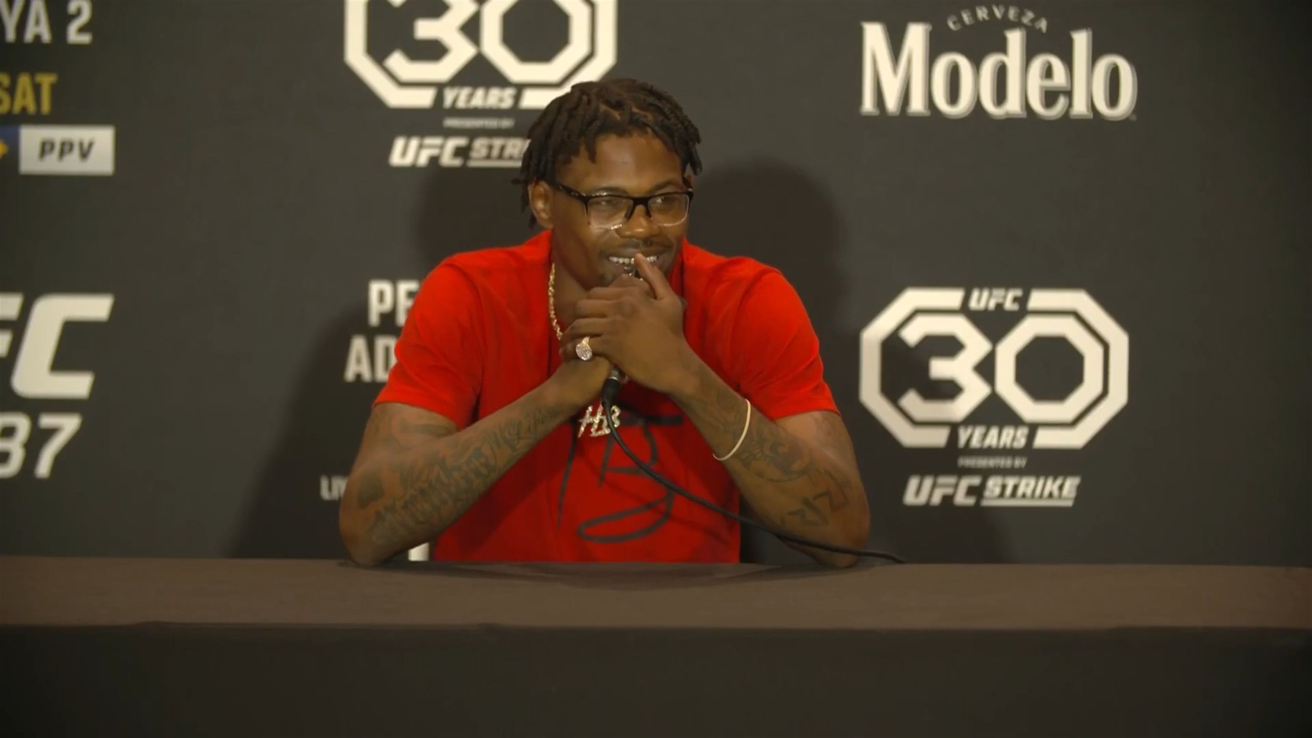 UFC 287 | "Afvallen? Ik eet graag en rook graag wiet" - Kevin Holland ...
