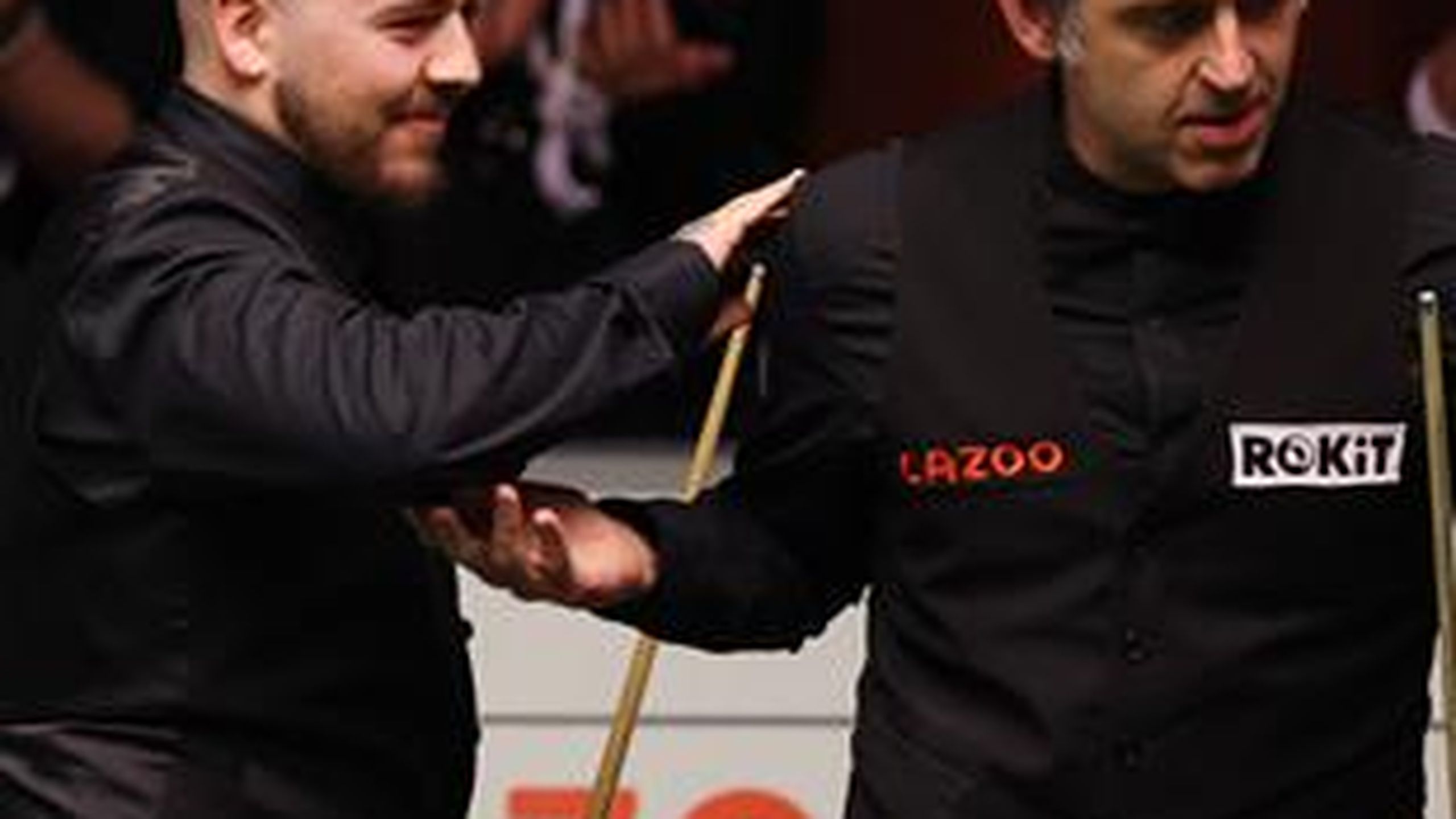 Snooker-WM 2023: Luca Brecel schmeißt Ronnie O'Sullivan mit Gala im ...