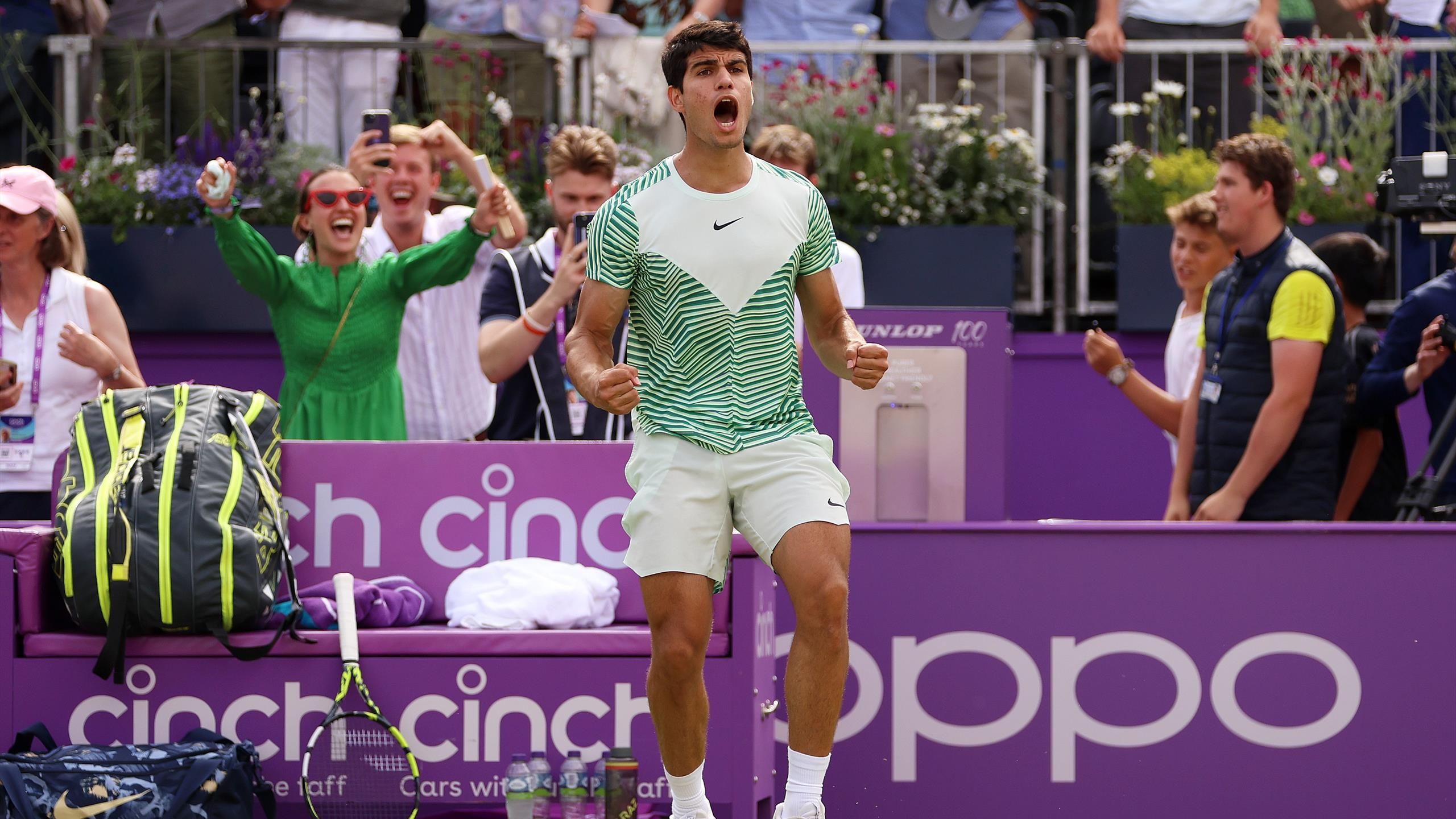 ATP London: Carlos Alcaraz stürmt ins Finale im Queen's Club - Spanier ...