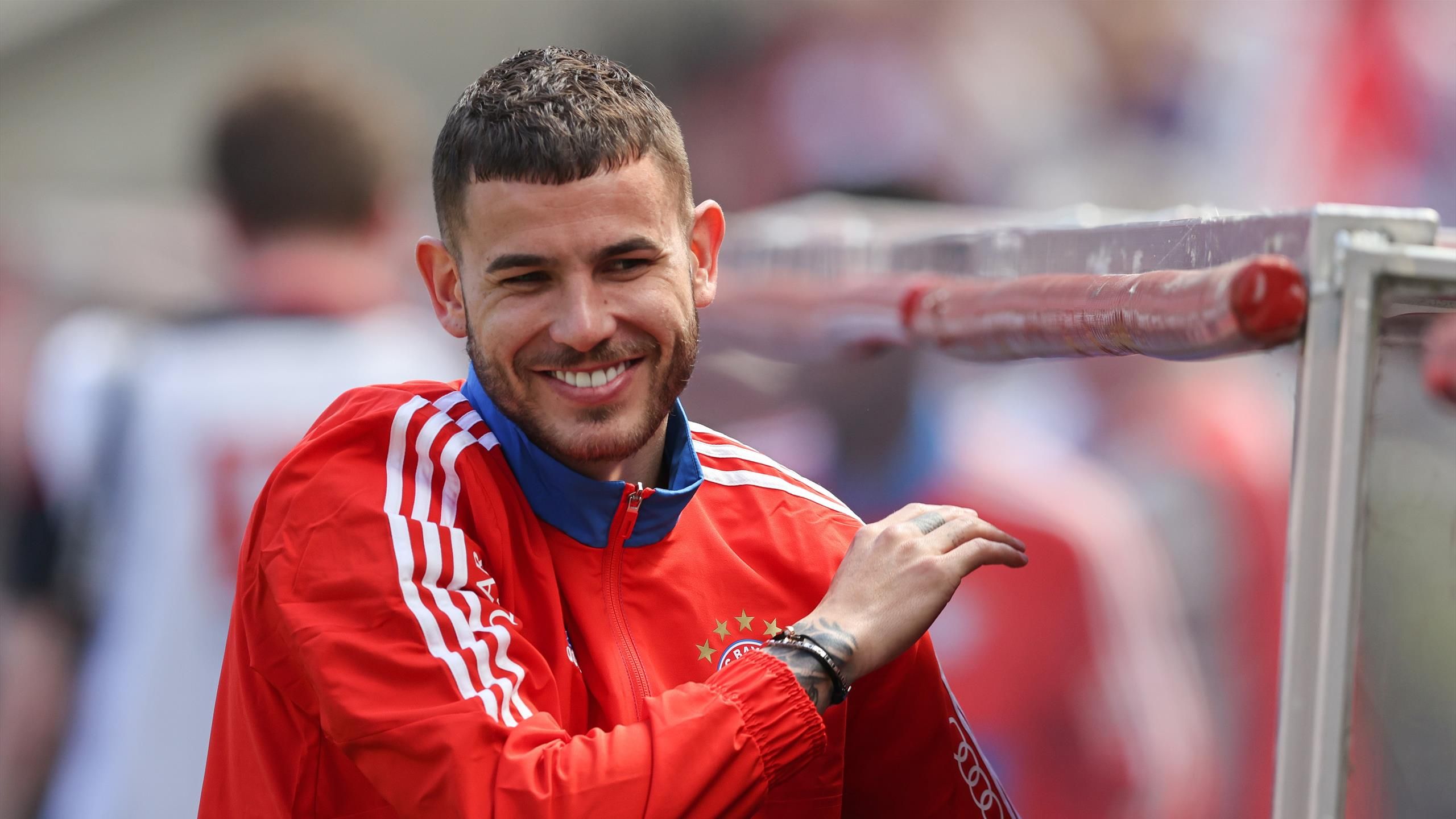 L'arrivée de Lucas Hernandez (Bayern Munich) au Paris Saint-Germain ...