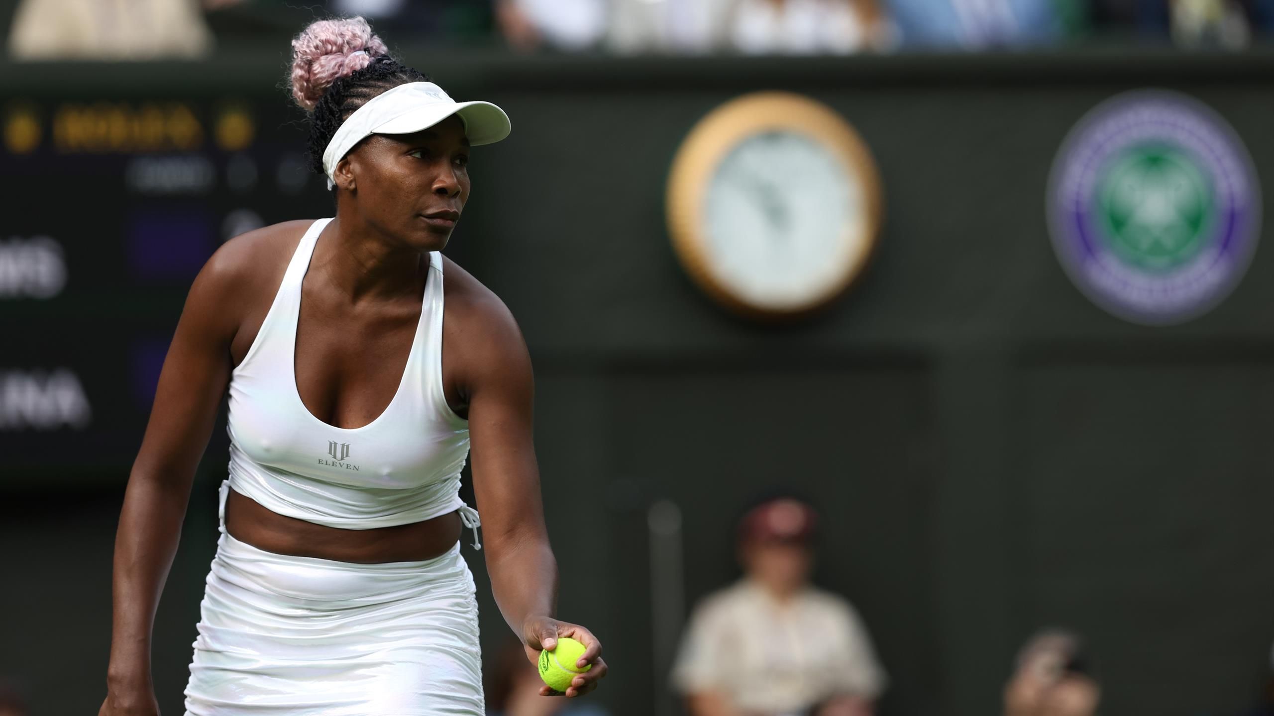 Wimbledon | Williams bezeert knie bij val en delft onderspit tegen ...