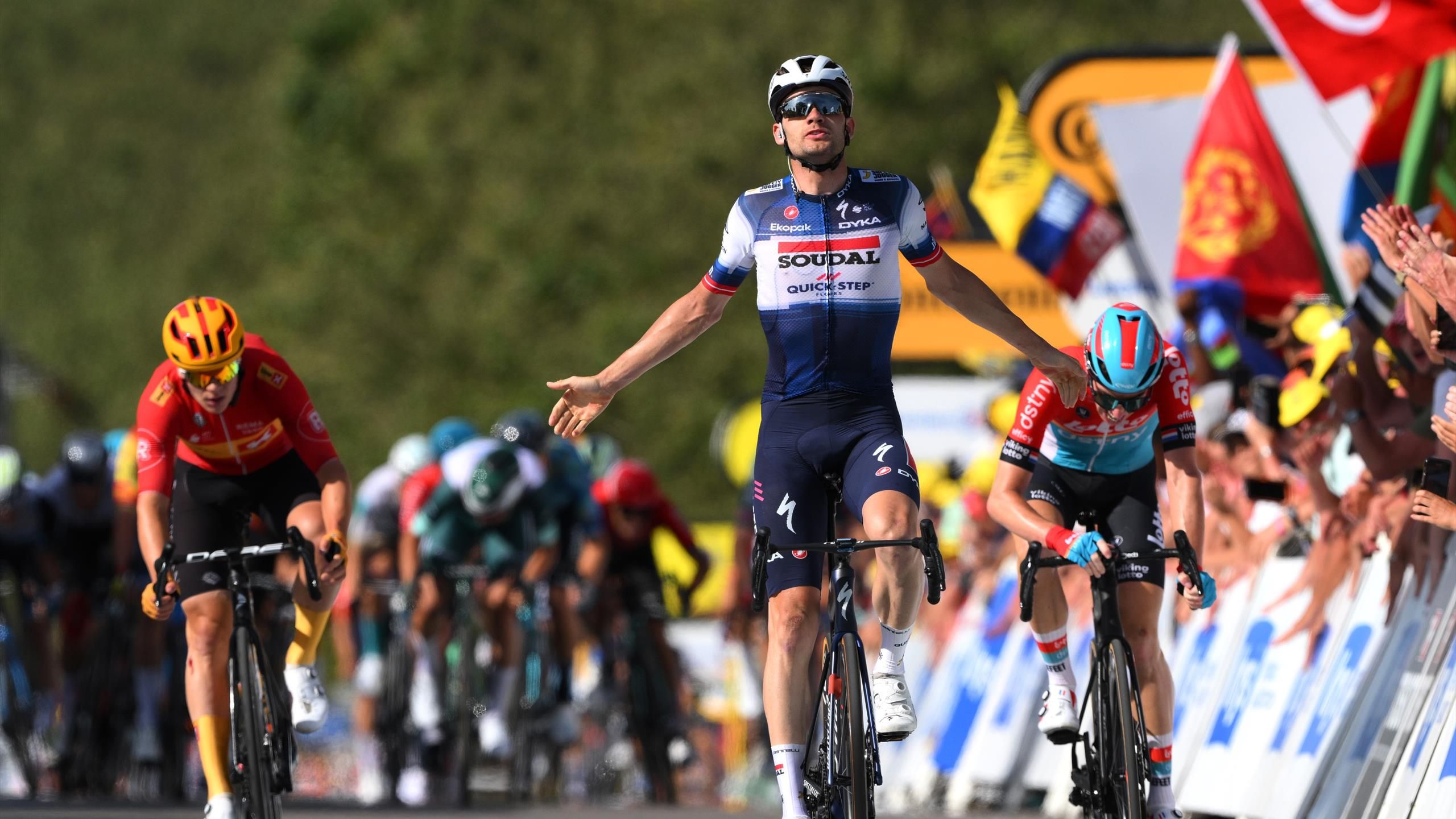 Tour de France - Kasper Asgreen vince la diciottesima tappa, la fuga ...