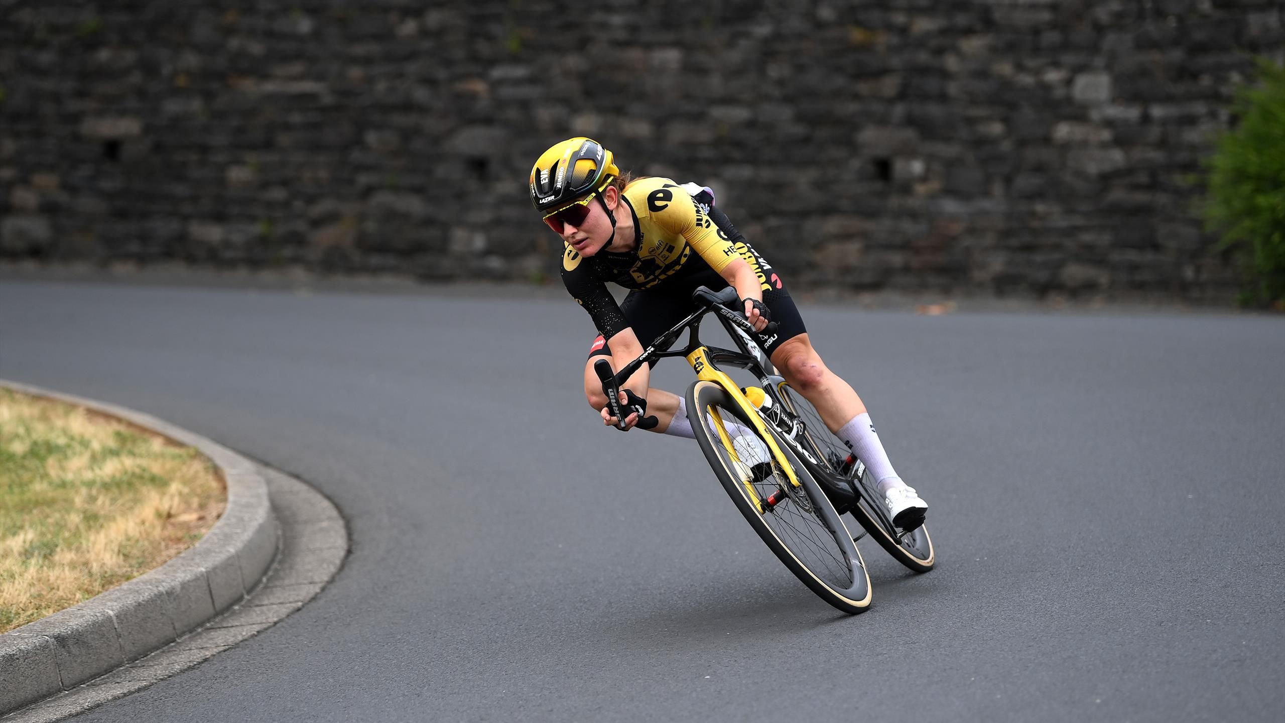 Tour de France femmes : Eva van Agt victime d'un commotion cérébrale ...