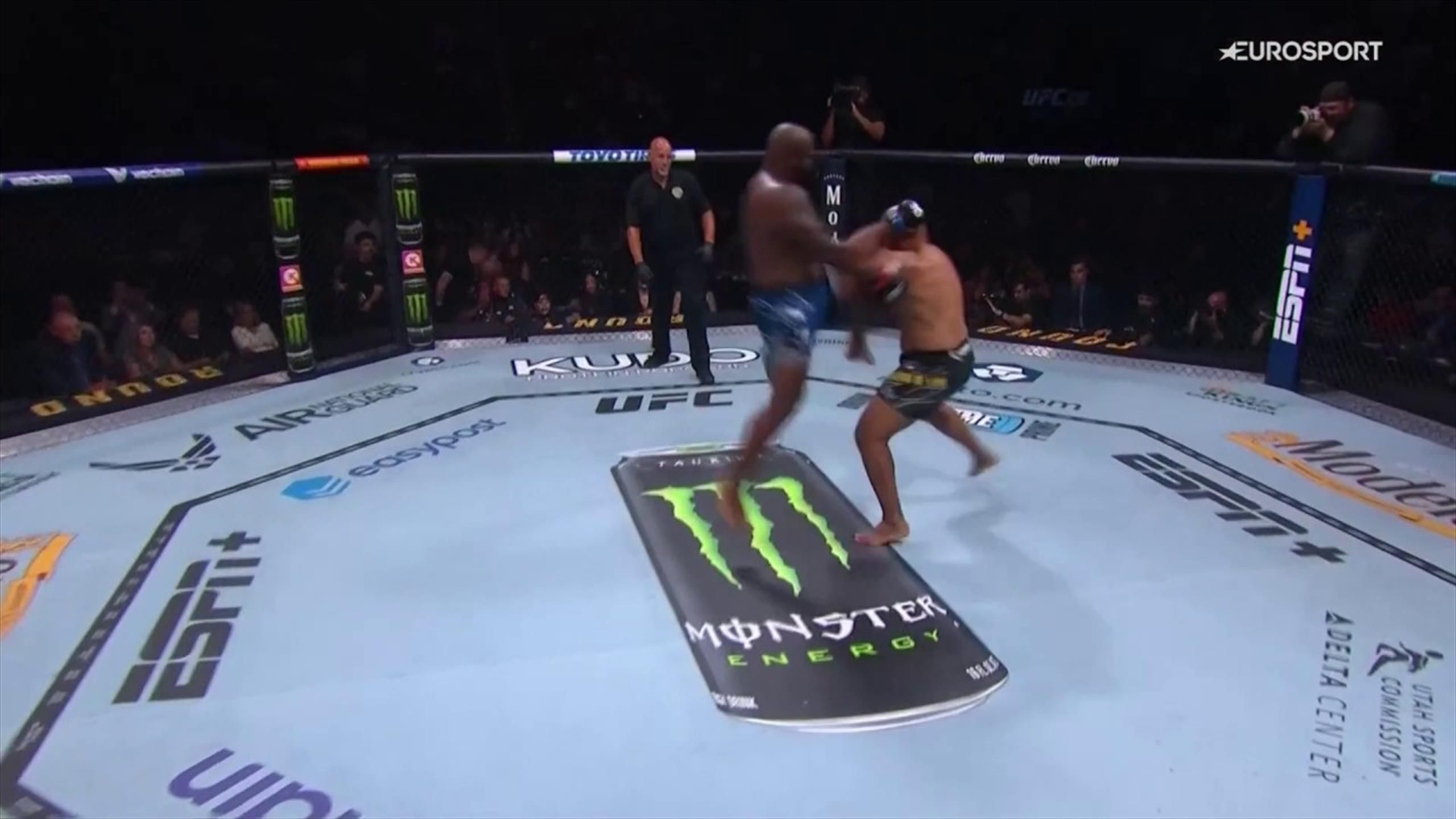 UFC 291 | Derrick Lewis desata la locura: Rodillazo volador, KO y ...