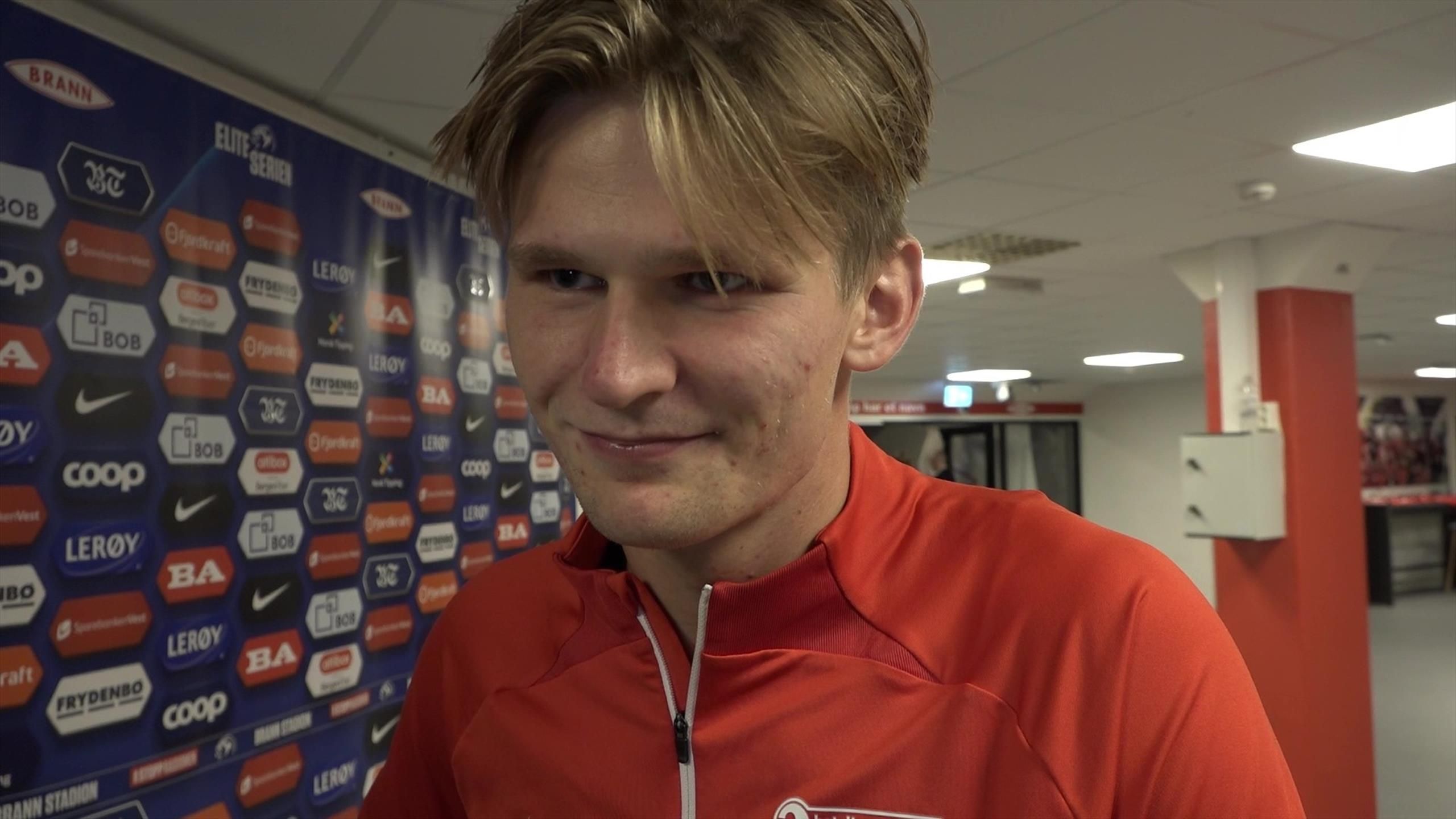 «Agent» Wolfe tilbake på Stadion: – Ikke like gøy å spille for ...