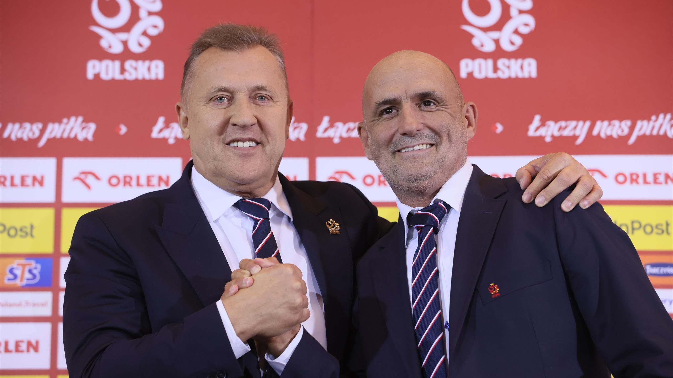 Wręczenie koszulki, życzenia sukcesu. Prezes PZPN powitał nowego ...