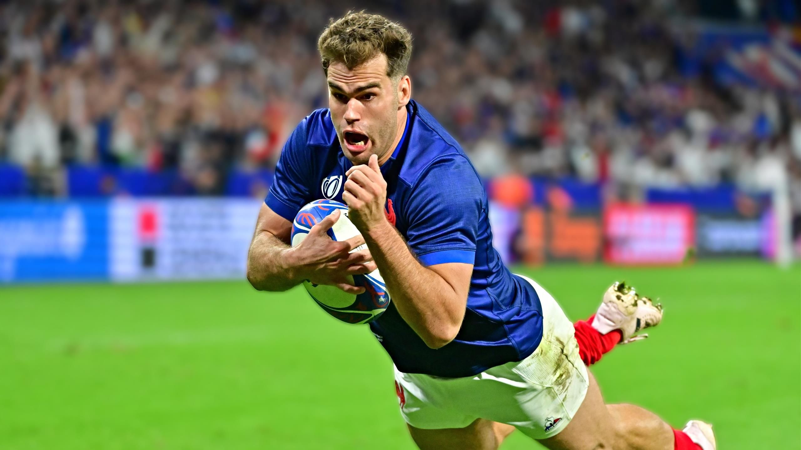 Coupe du monde 2023 | XV de France | Serge Blanco adoube Damian Penaud ...