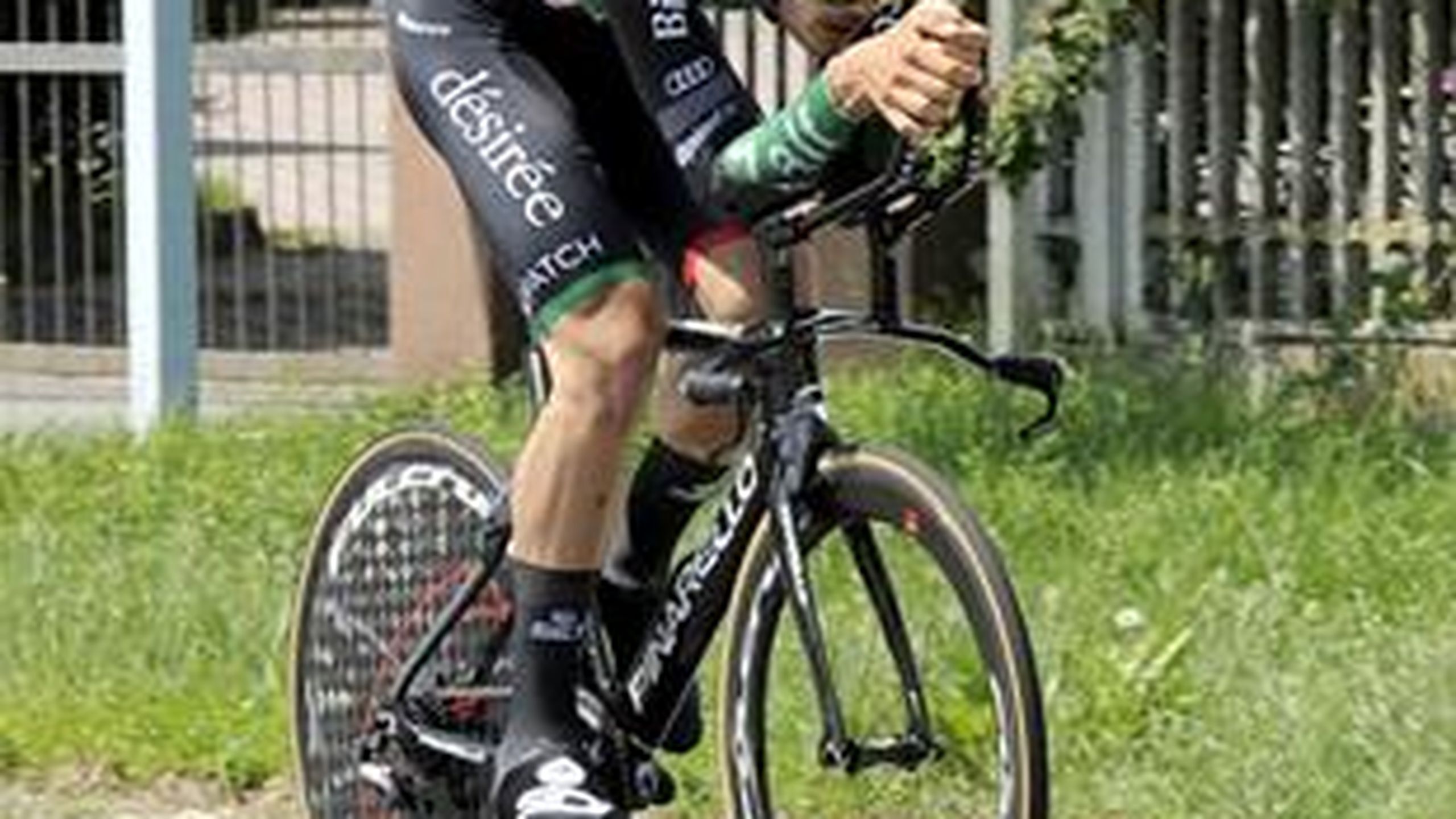 Con el físico imponente de Indurain y un aire a Filippo Ganna: Manlio ...