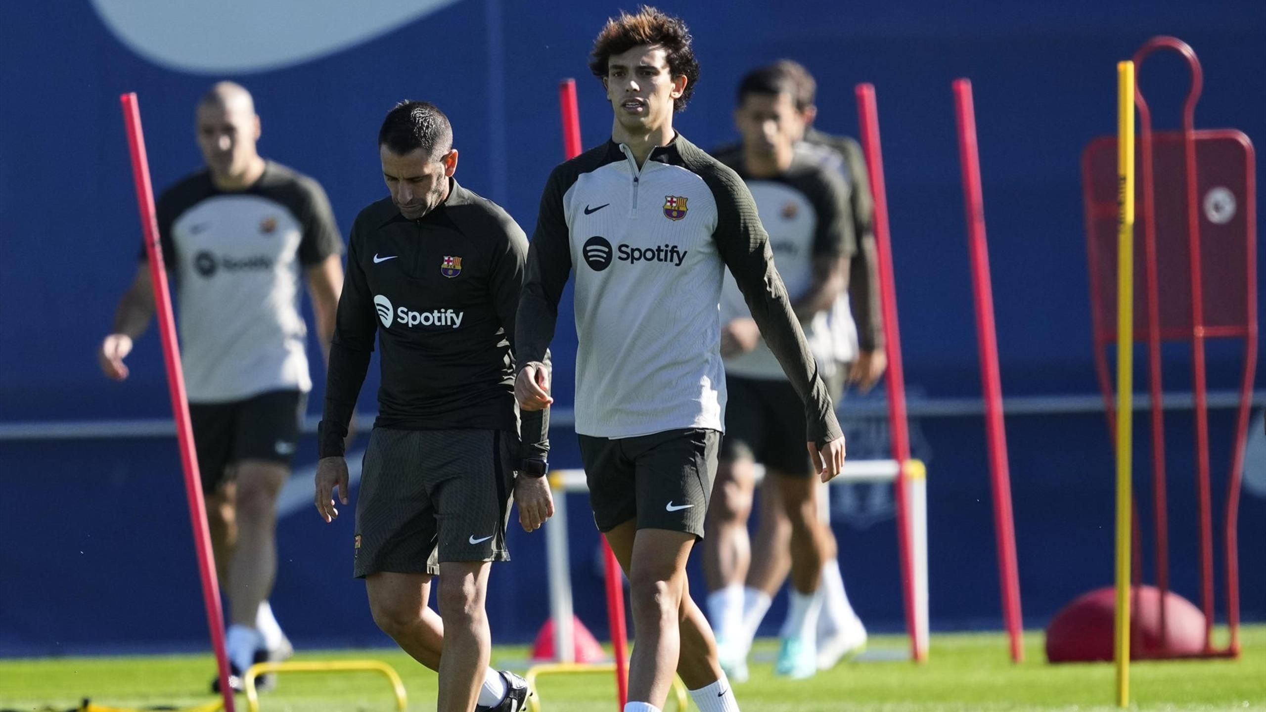 LaLiga - 10ª jornada | Los datos del FC Barcelona-Athletic: Xavi mira ...