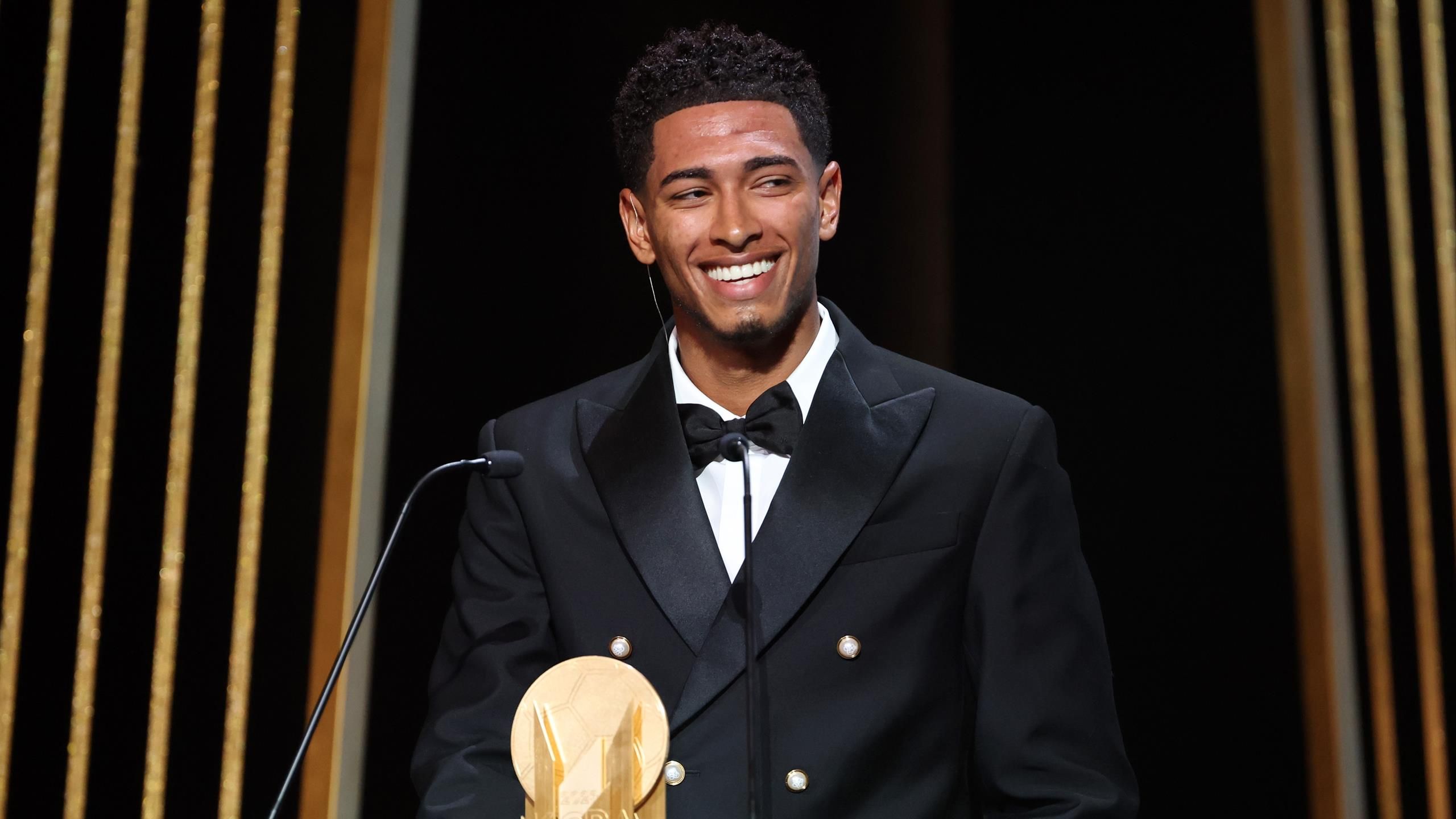Ballon d'Or 2023: Jude Bellingham gewinnt Kopa-Trophäe als bester U21 ...