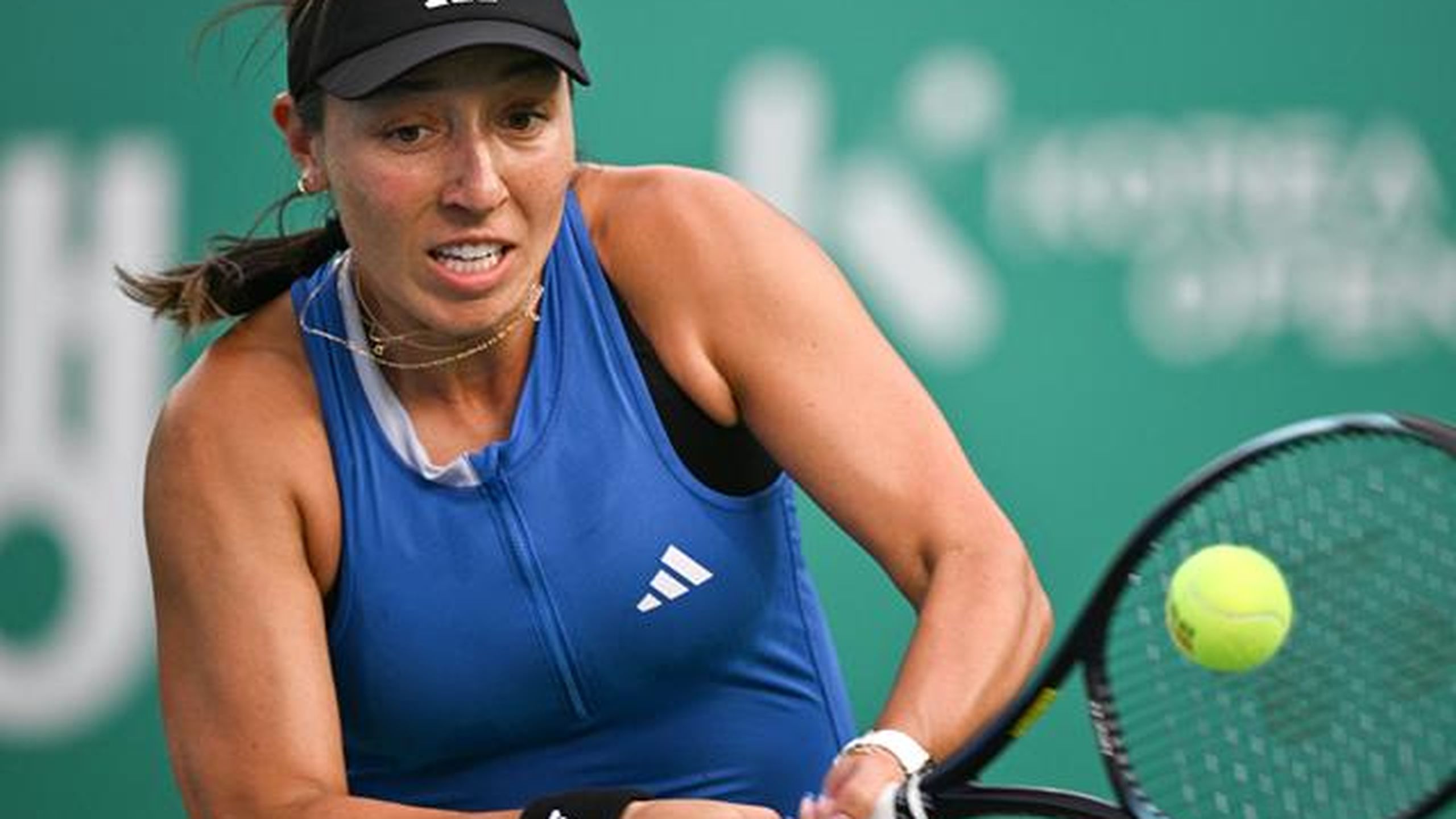 Jessica Pegula besiegt Aryna Sabalenka und zieht bei den WTA-Finals in ...