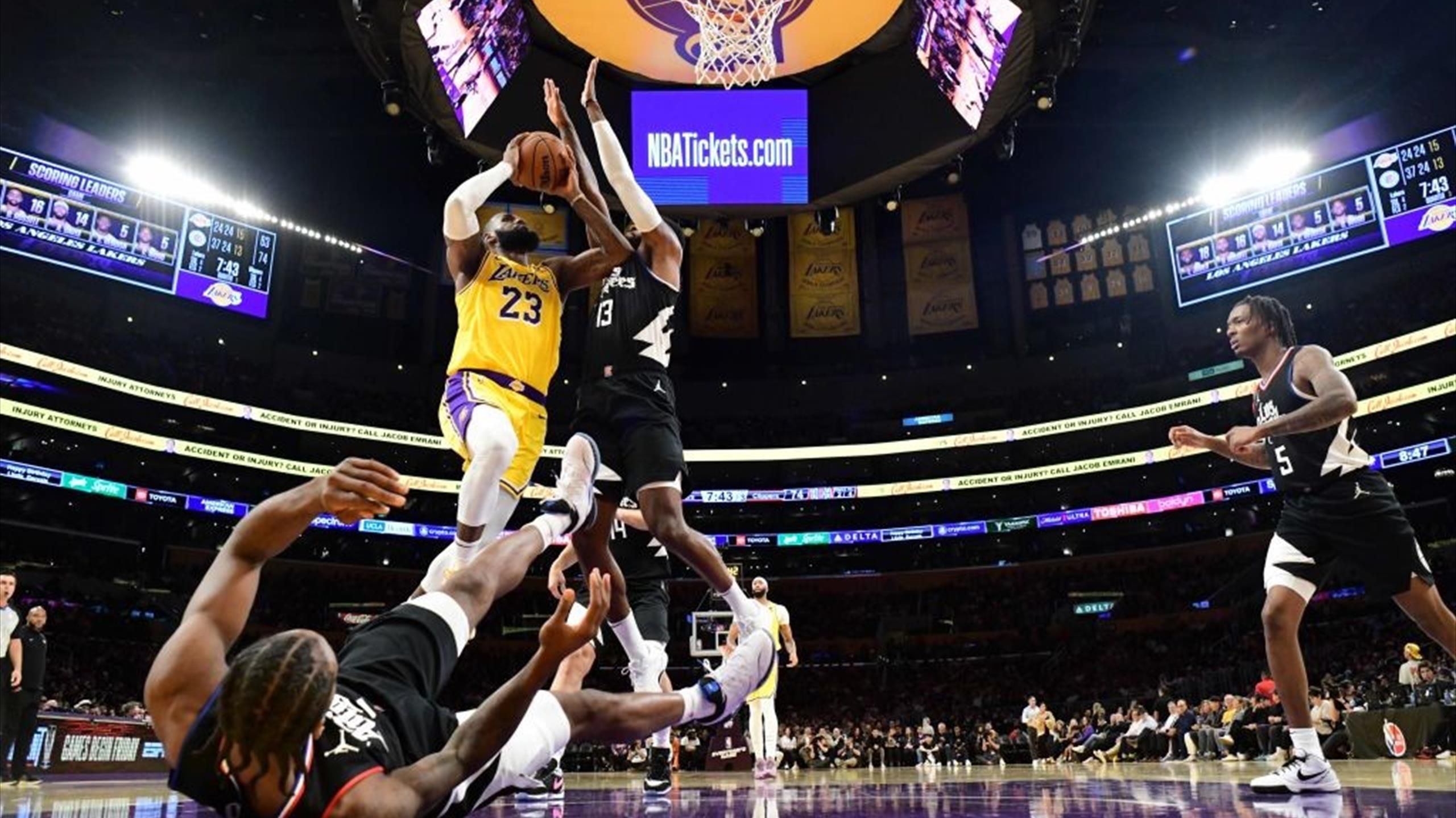 I risultati della notte NBA, 2 novembre 2023: LeBron James fa lo show ...