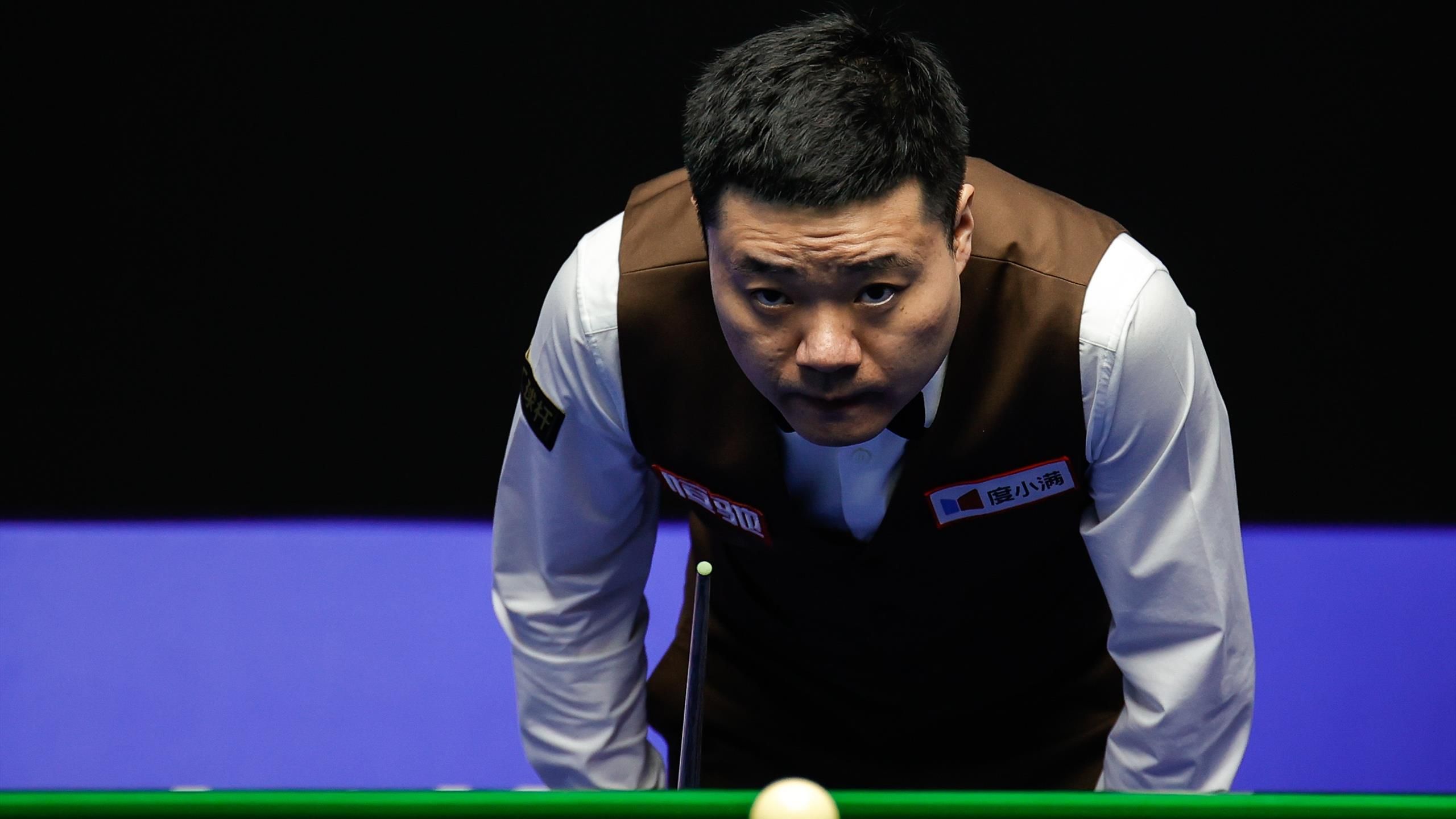 UK Championship: Fluke im zehnten Frame - Ding Junhui versenkt zwei ...