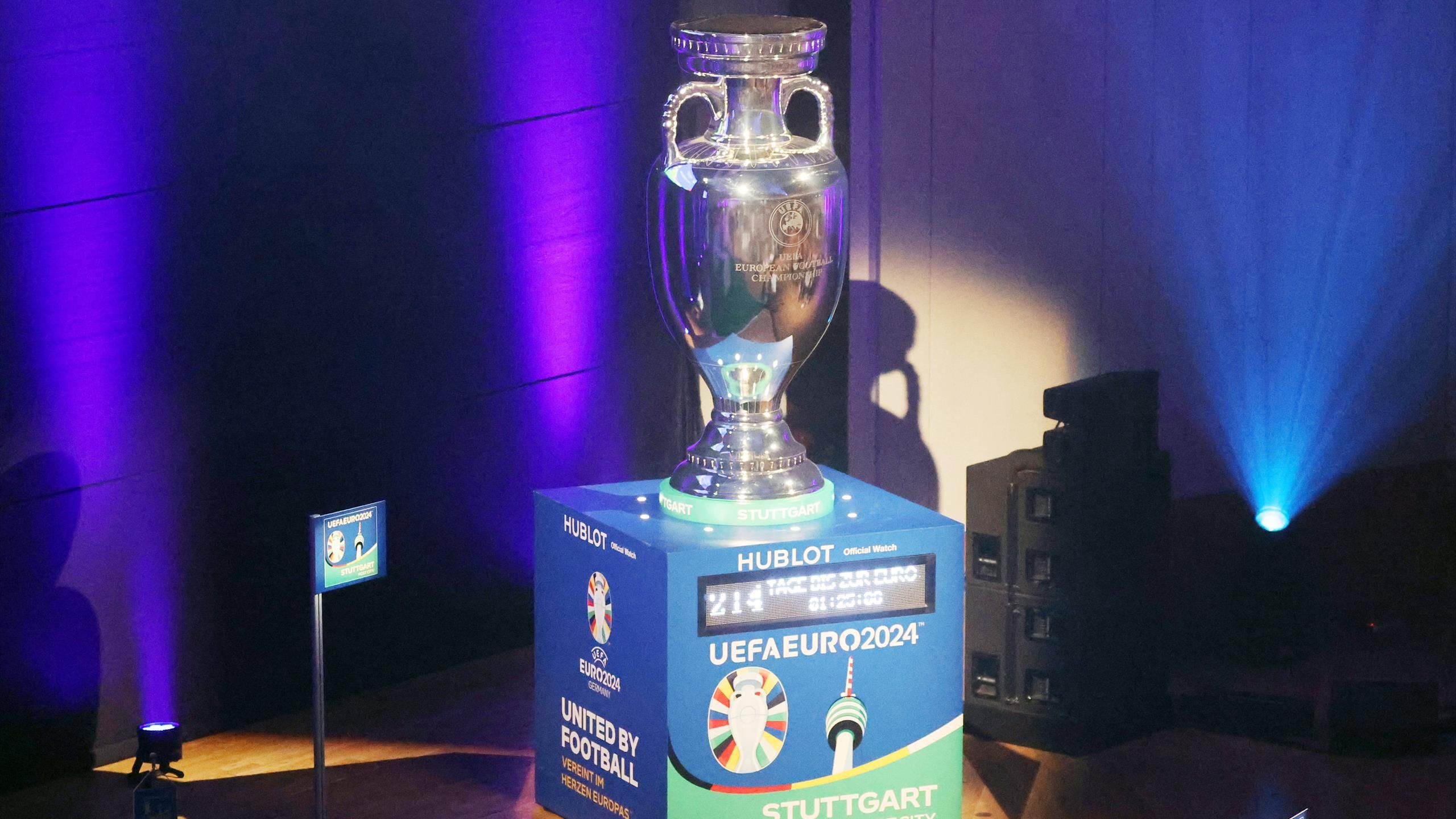 UEFA va distribui peste 330 de milioane de euro echipelor participante ...