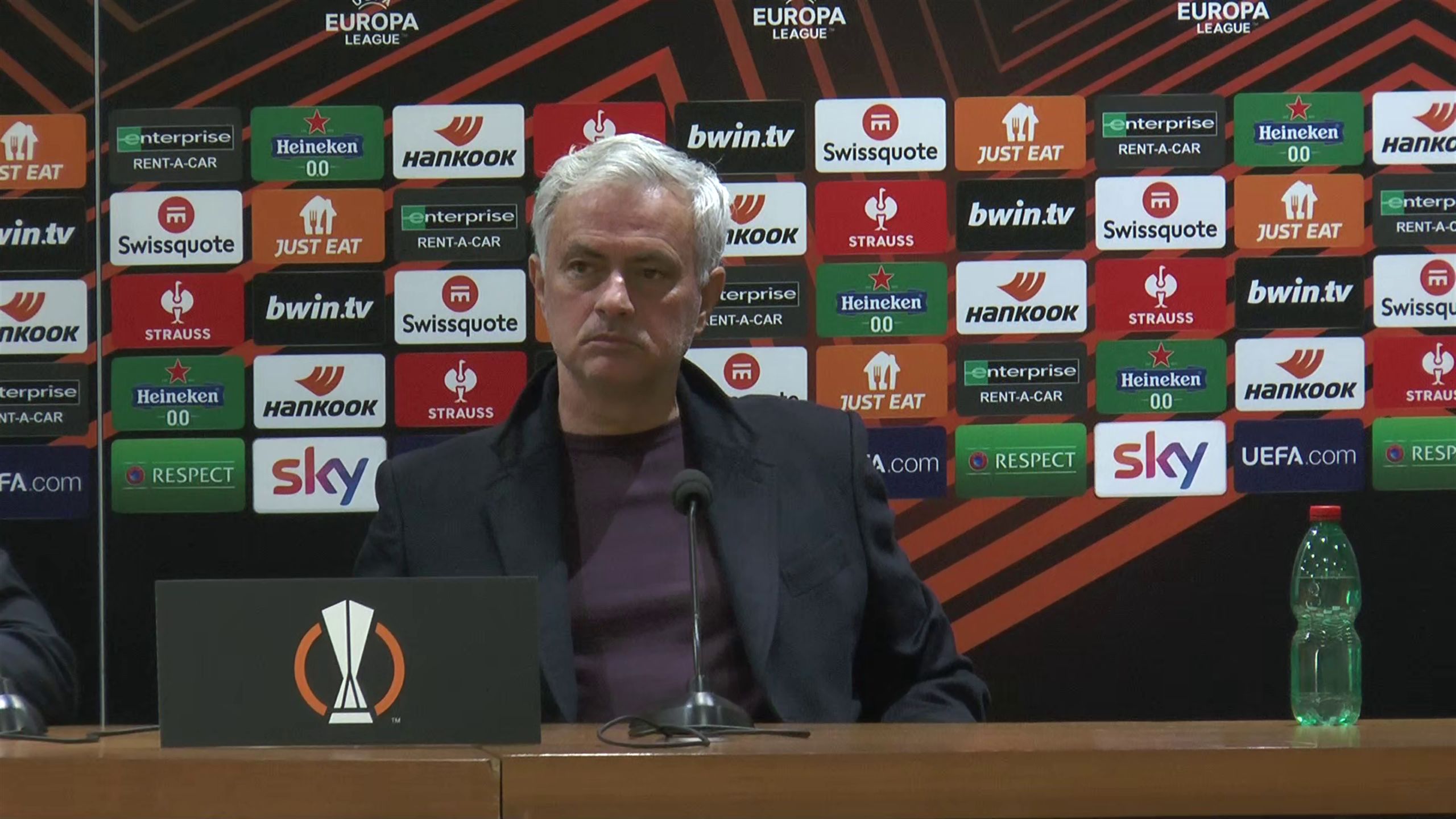 Roma, Mourinho: "Pisilli emozionato? Sono dovuto scappare per non ...