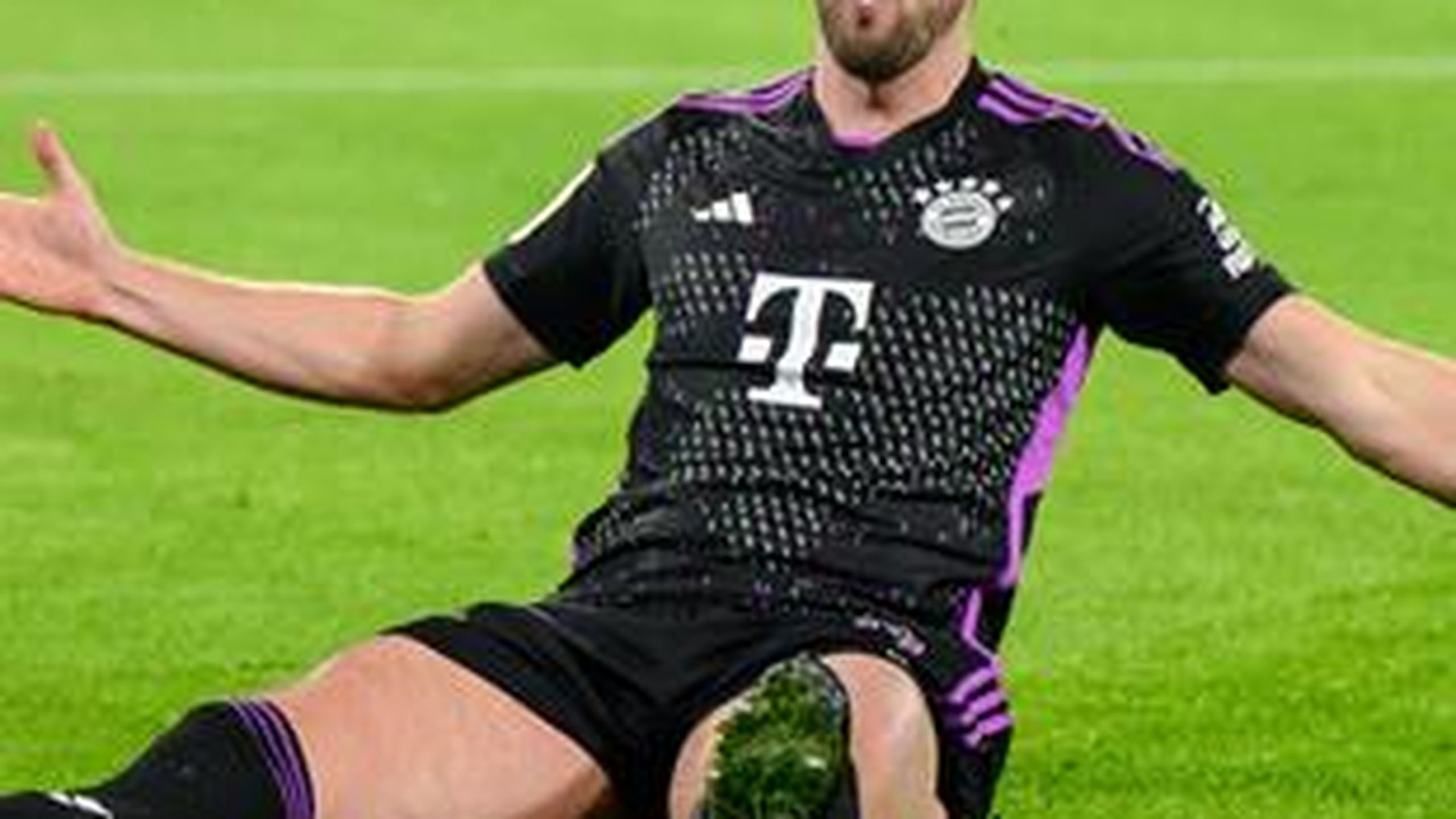 FC Bayern München: Sepp Maier über Harry Kane: "Wertvoller als Robert ...