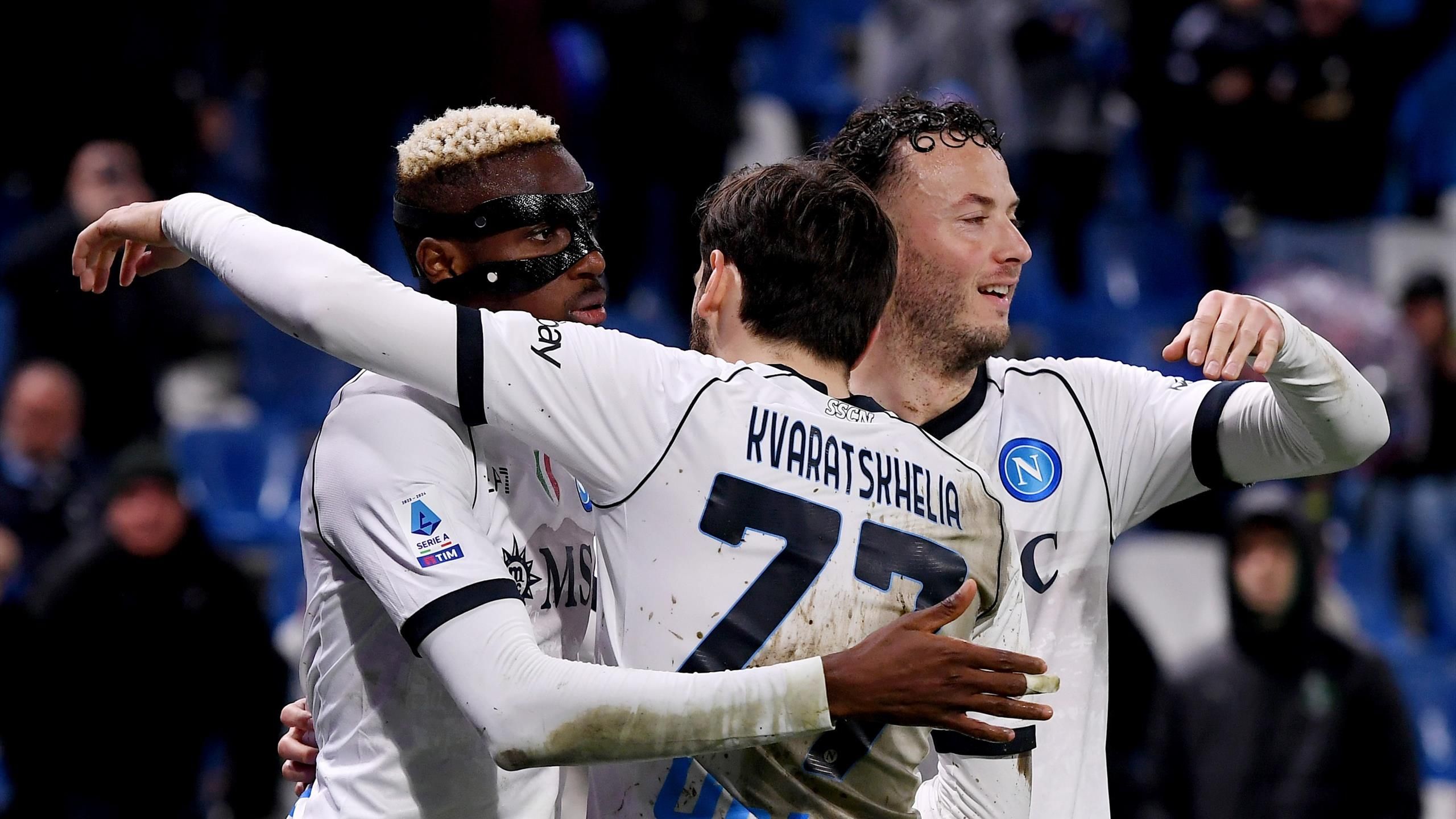 Serie A : Naples écrase Sassuolo (6-1) en match en retard avec un triplé de Victor Osimhen ...