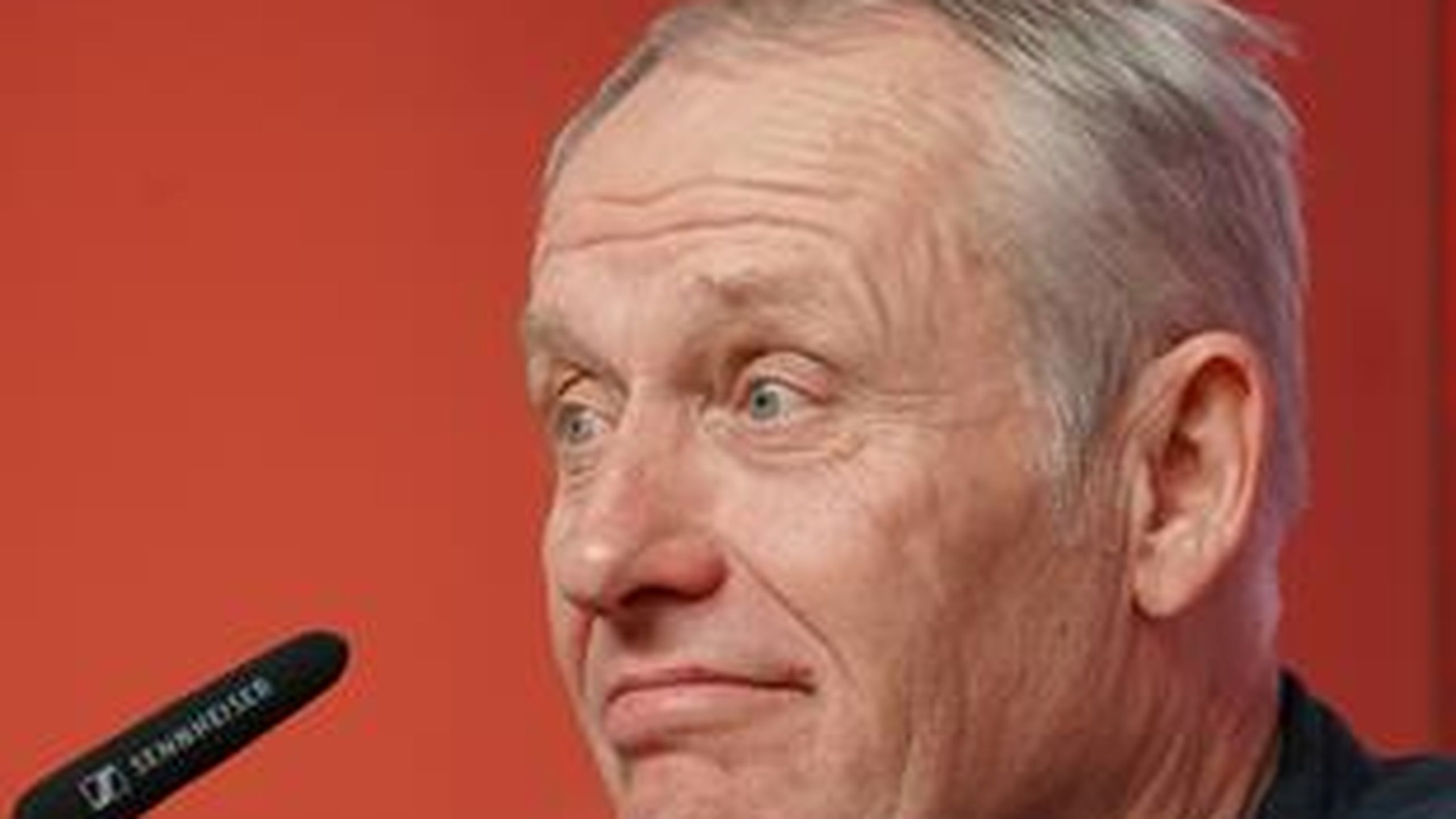 SC Freiburg - Trainer Christian Streich sorgt bei Frage nach Harry Kane ...
