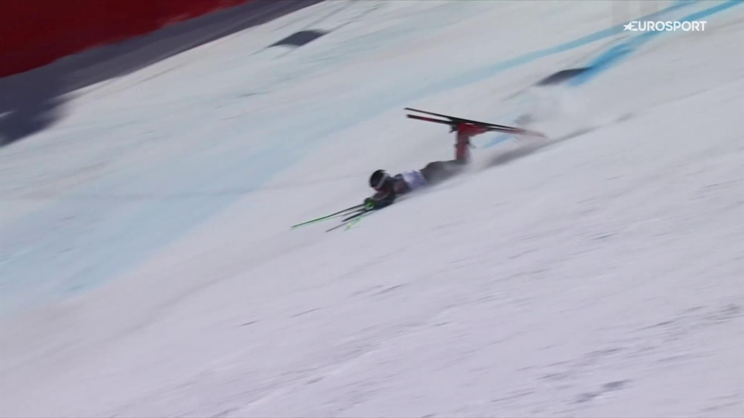 Gigante Aspen - Facciata sulla neve dopo il dosso, che botta per il ...