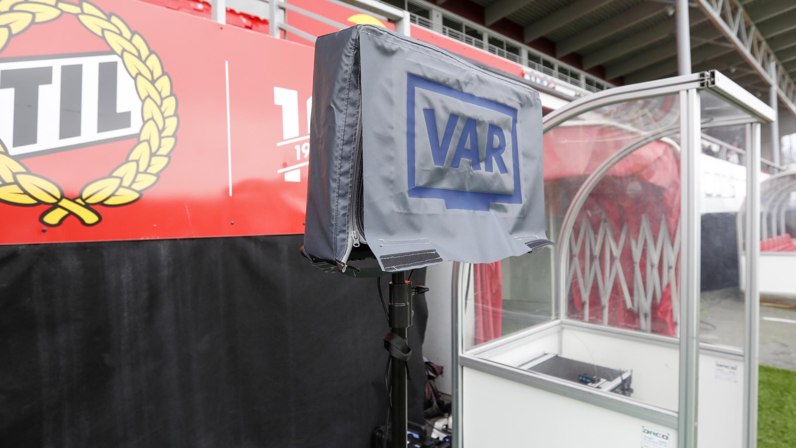 Tre Eliteserie-klubber med VAR-beslutning - Eurosport