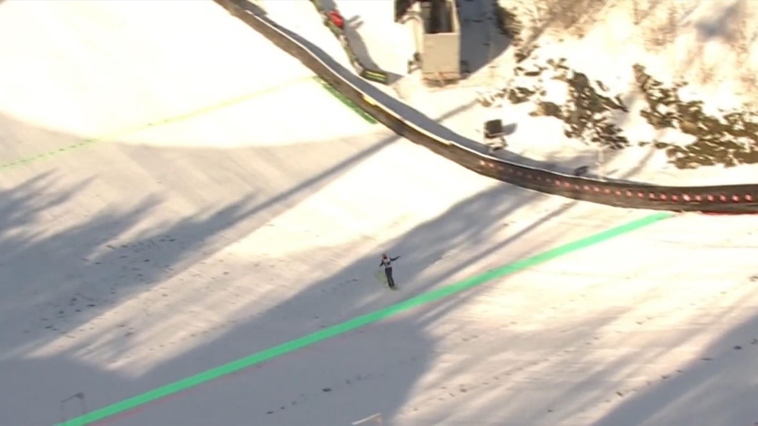 Skifliegen in Vikersund: Daniel Huber fliegt 247,5 Meter und kommt dem ...