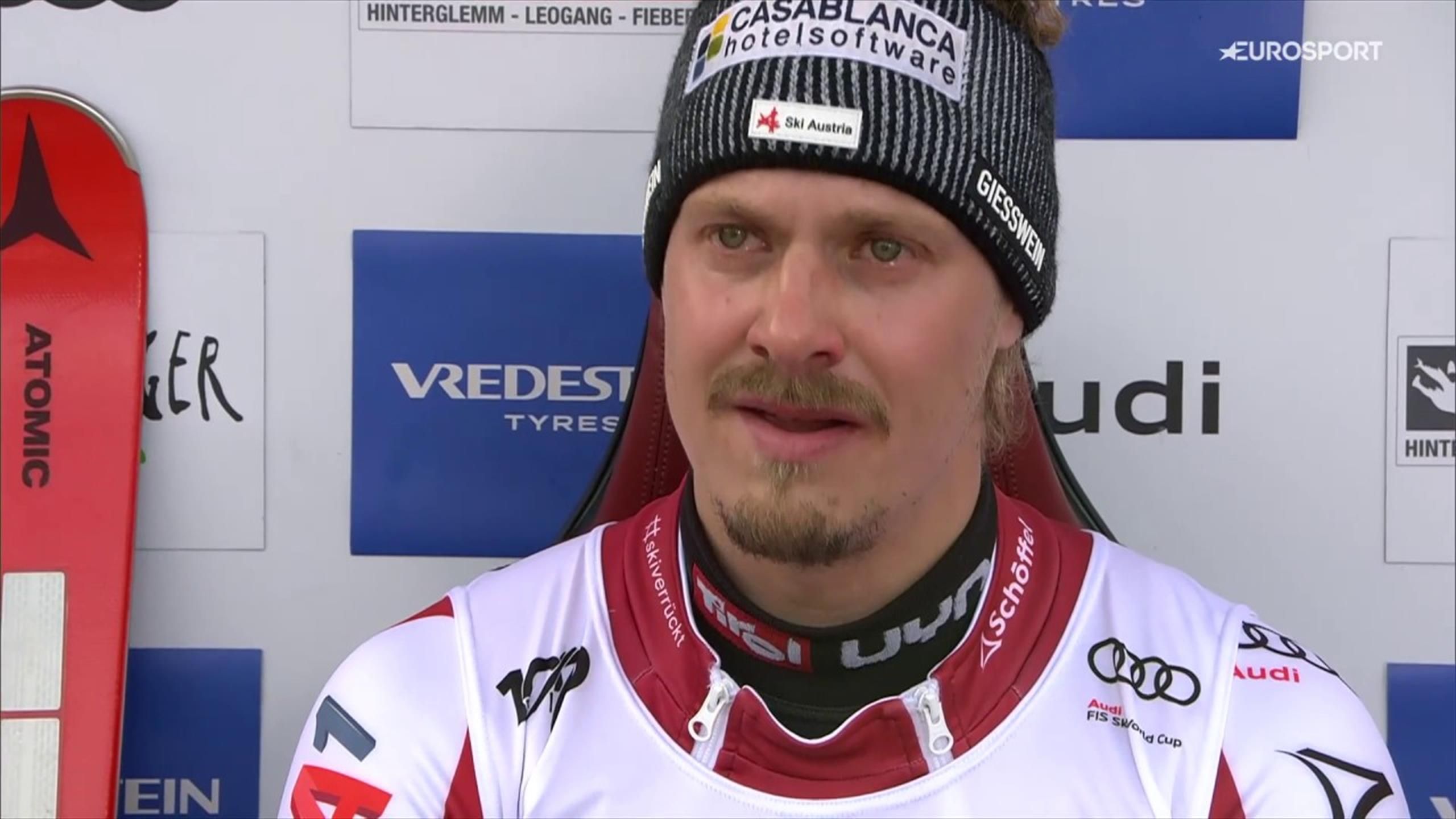 Feller e la dedica della coppa di slalom vinta: "Ho perso un amico ...