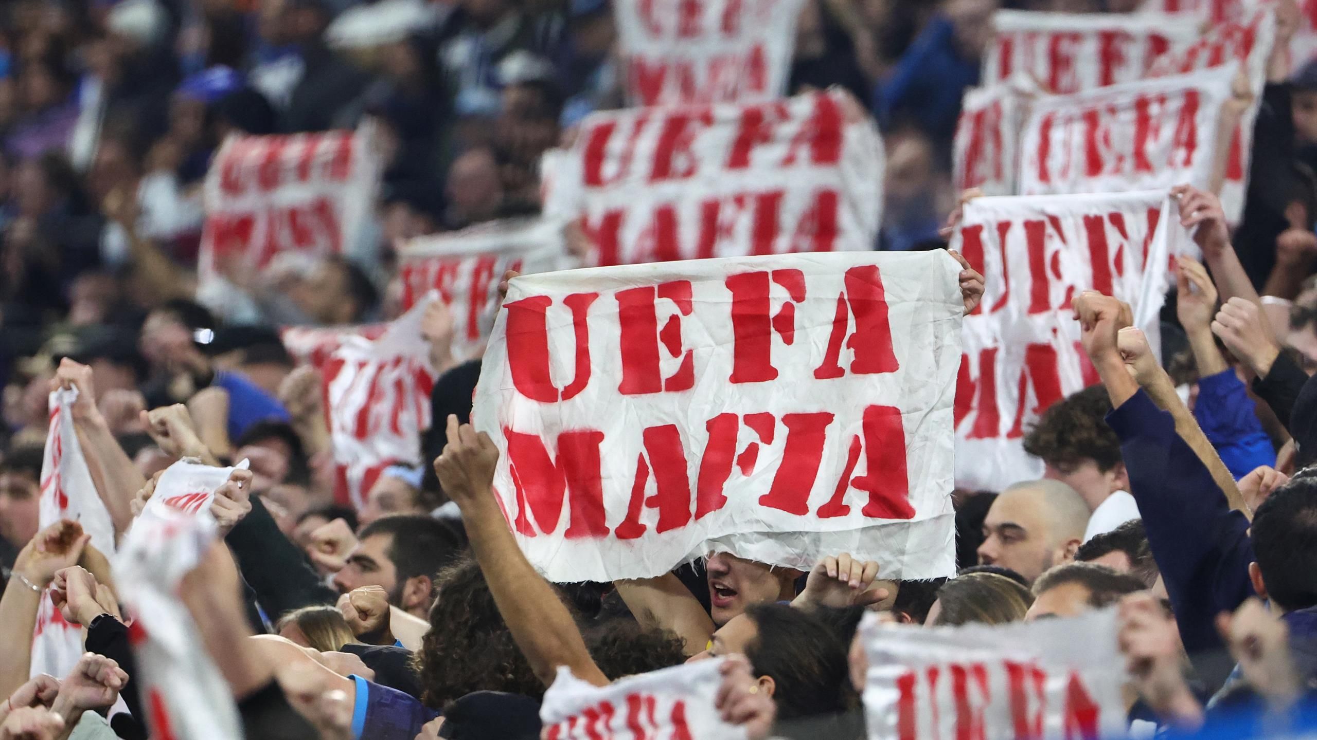 5000 Euro für "UEFA Mafia"? Brann Bergen protestiert öffentlich gegen ...