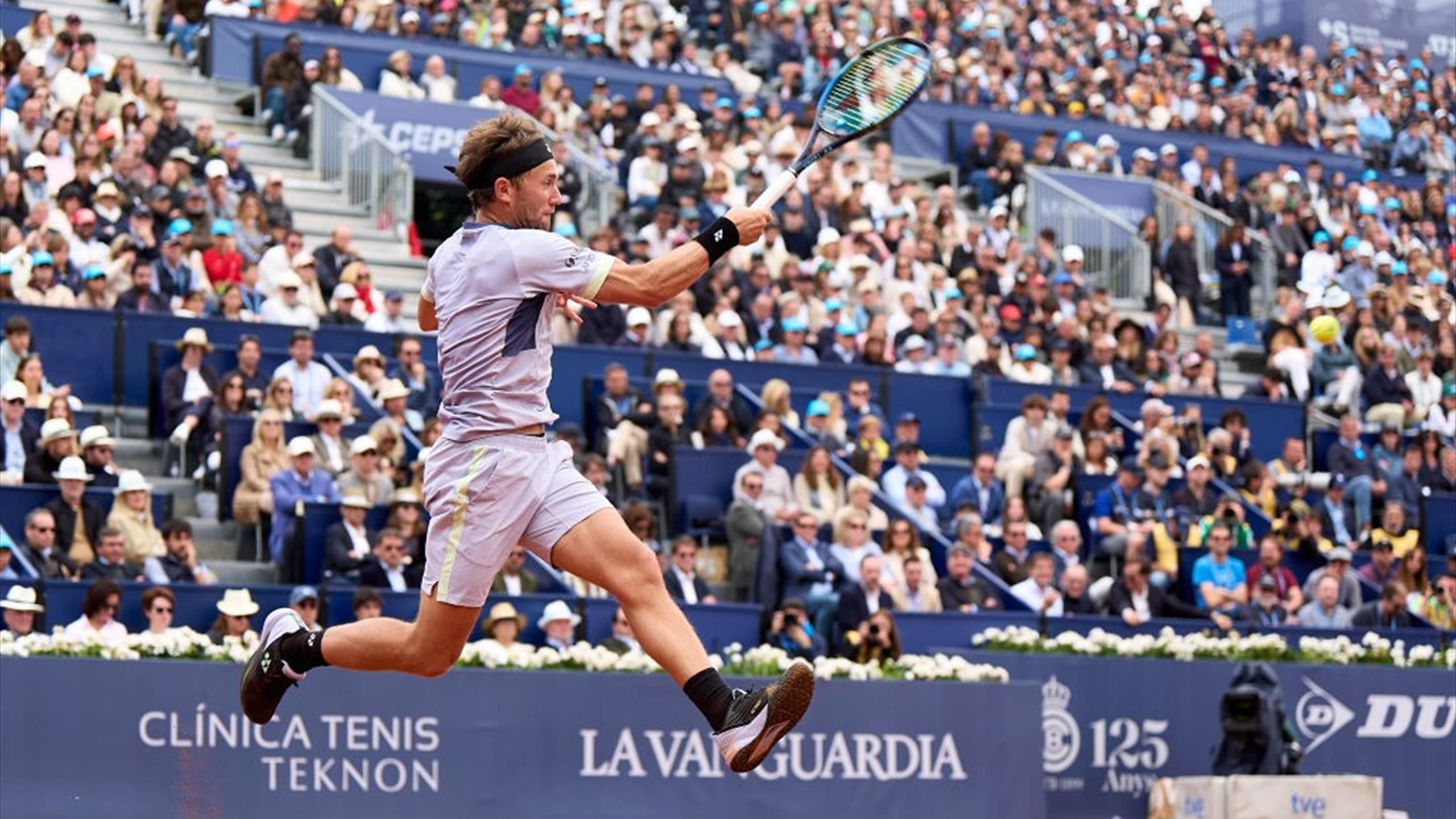 ATP Barcelone : Casper Ruud domine Stefanos Tsitsipas en finale - Eurosport