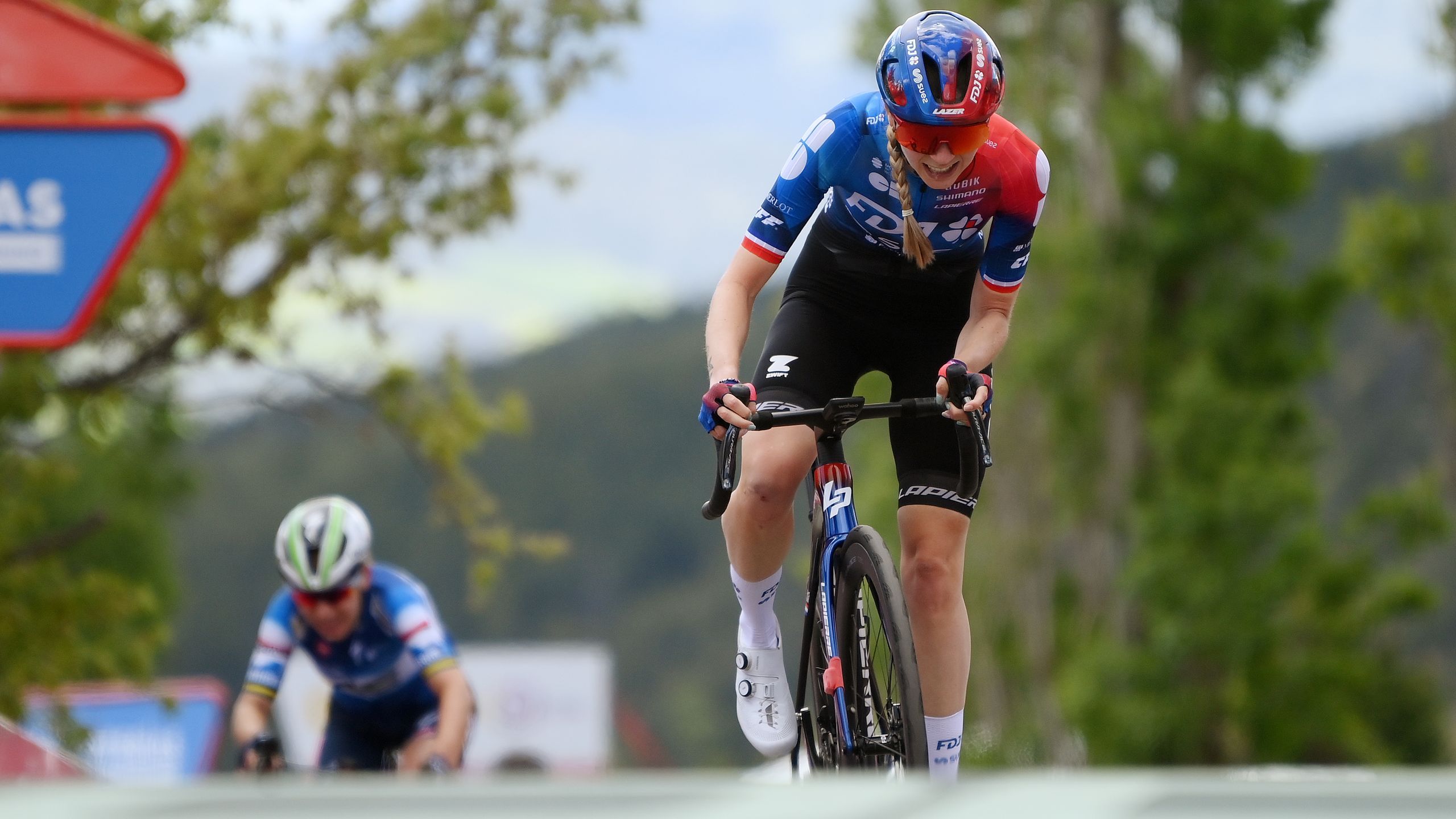 Vuelta Femenina: Évita Muzic setzt sich gegen Demi Vollering die Krone ...