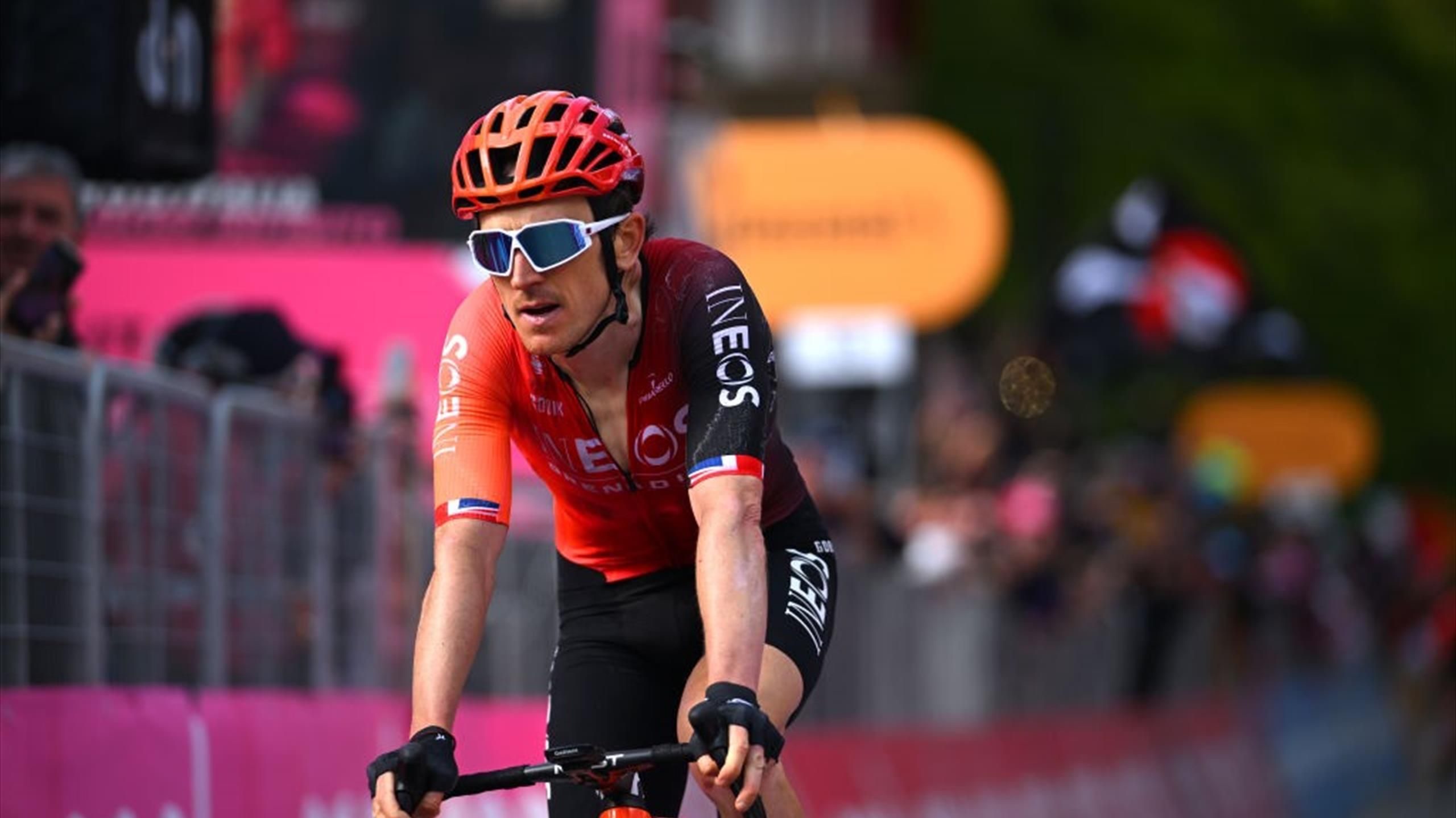 Geraint Thomas si lamenta: "Strade piene di buche, arrivo non sicuro ...