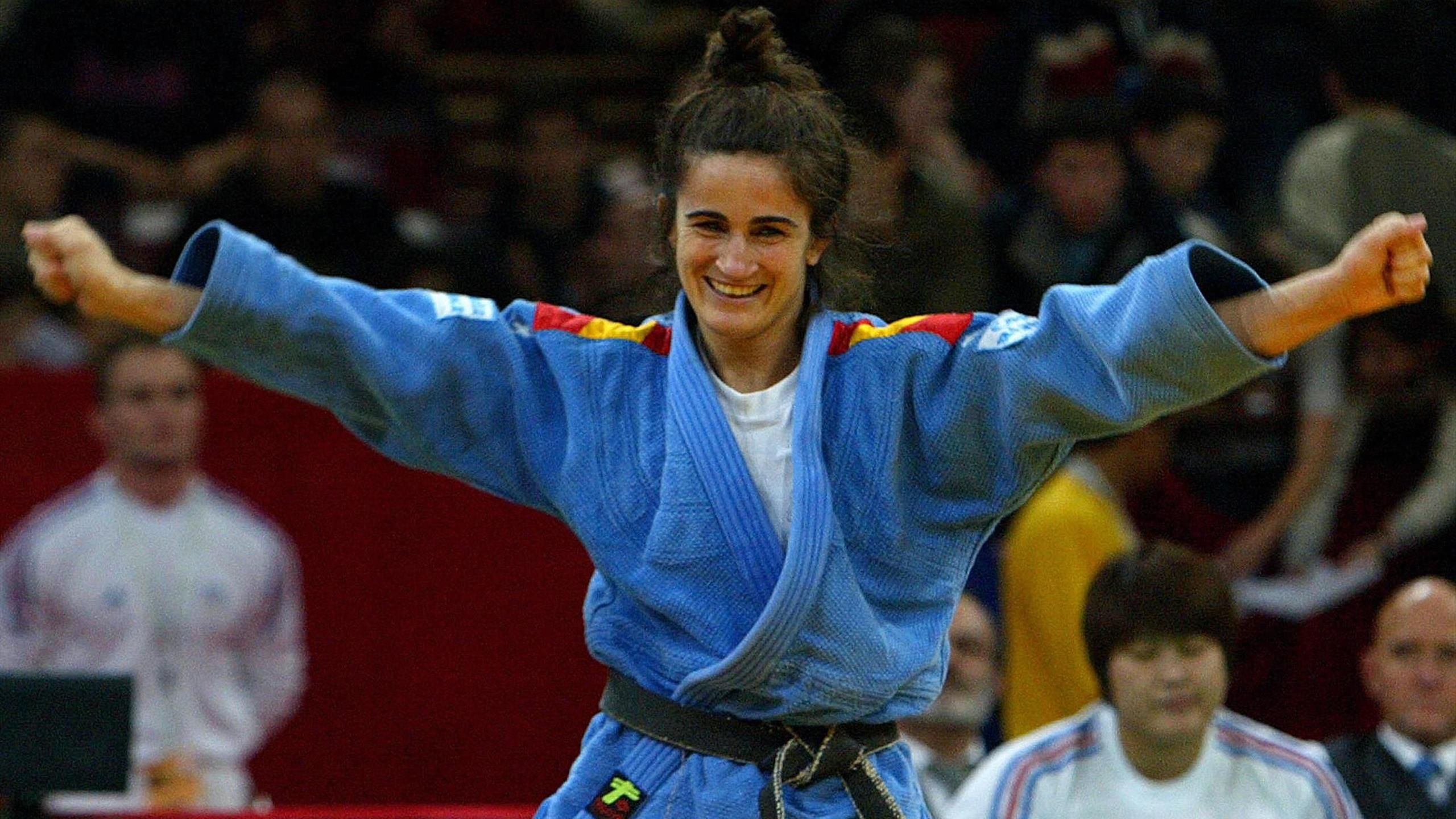 Opinión | Serial 'Olímpicas doradas': Isabel Fernández, la triple ...