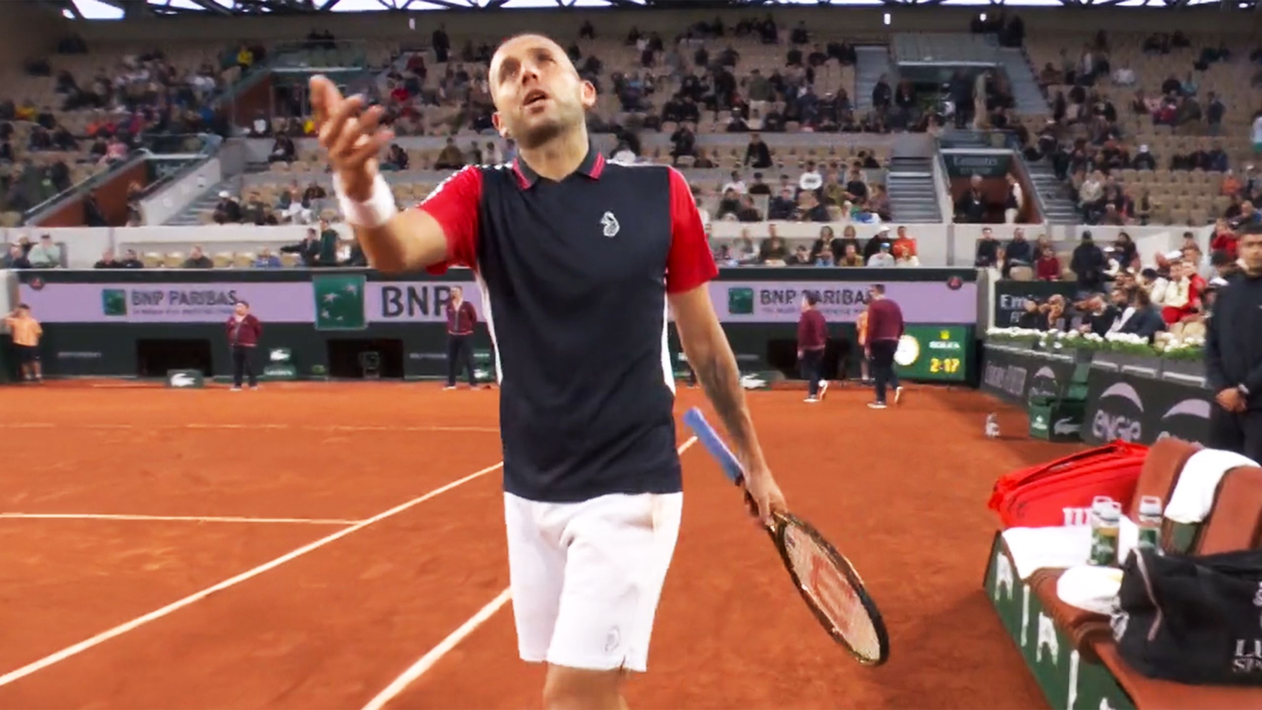 French Open: Daniel Evans herrscht im Match gegen Holger Rune ...
