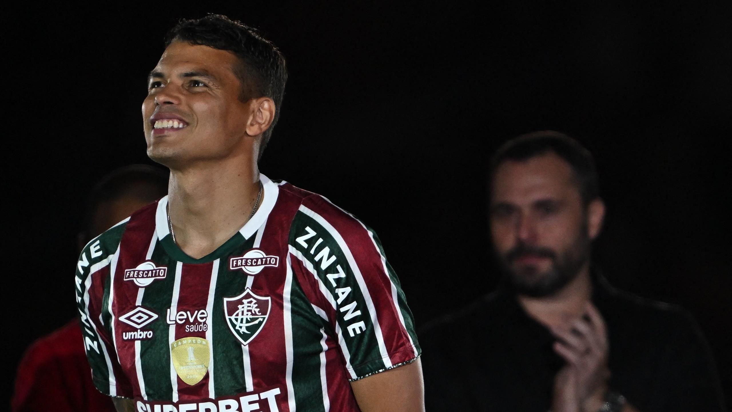 Football, Serie A brésilienne - De retour à Fluminense, Thiago Silva ...
