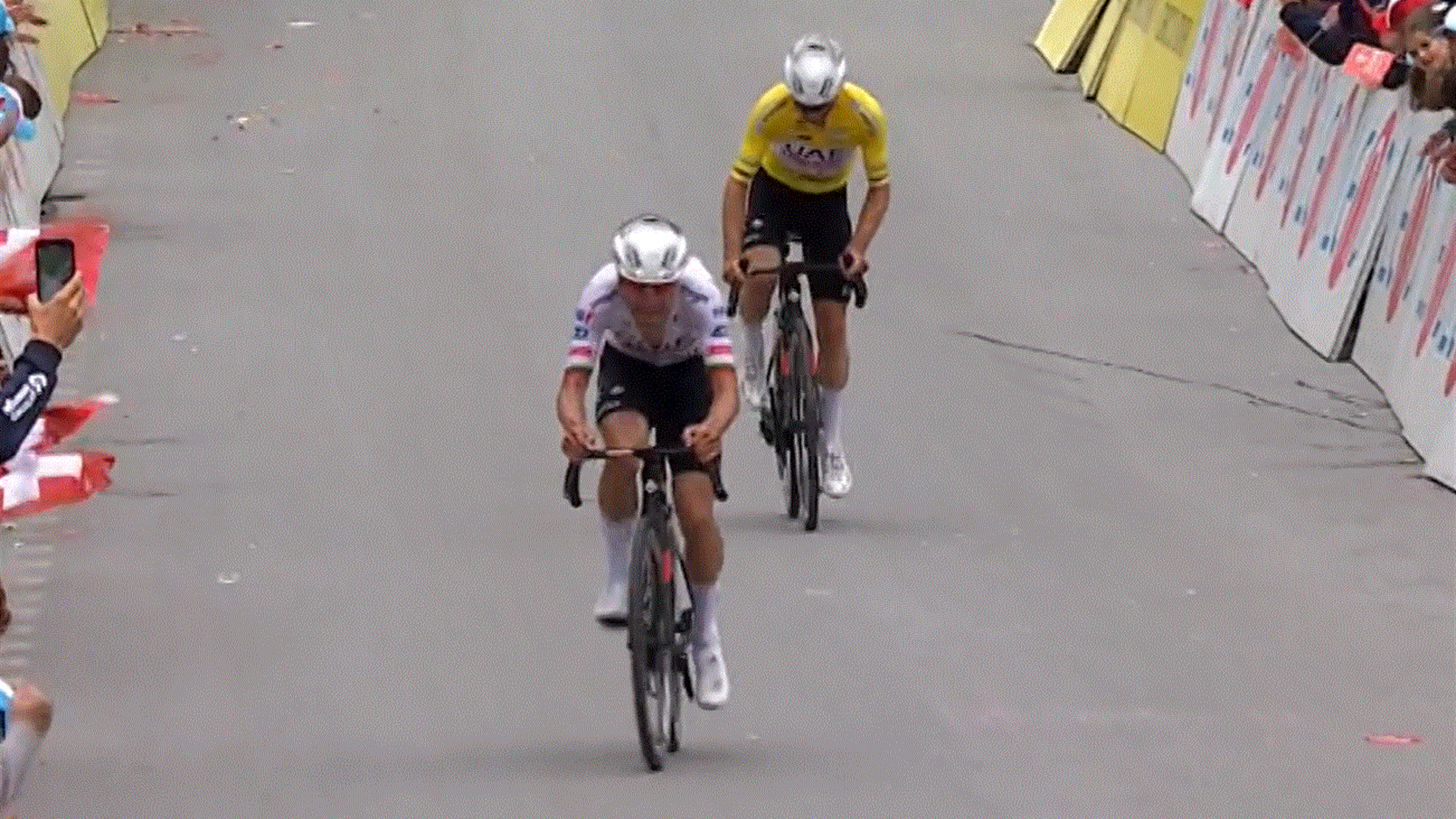 Tour de Suisse 2024: João Almeida lässt Adam Yates stehen - Showdown ...