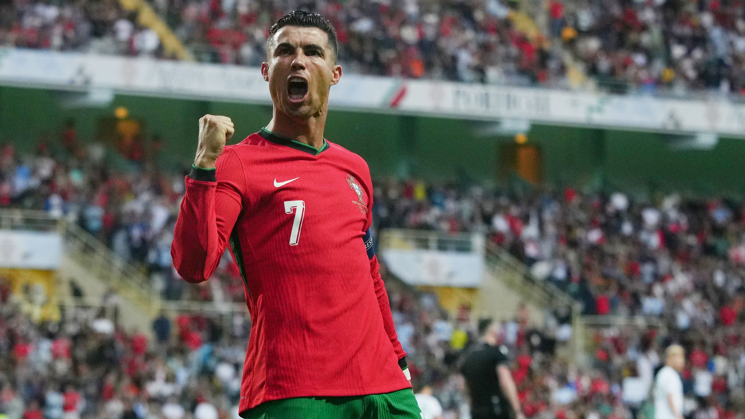 EM 2024 in Deutschland: Cristiano Ronaldo - warum der Superstar immer ...