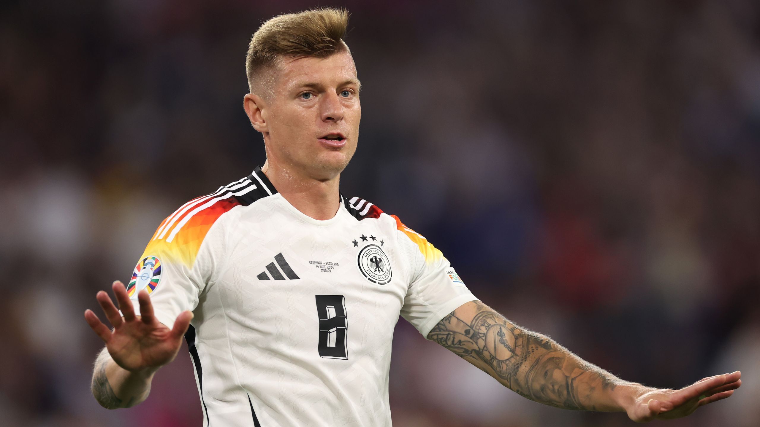 Deutschland: Toni Kroos’ Spielstil aus der Zeit gefallen? Peter ...
