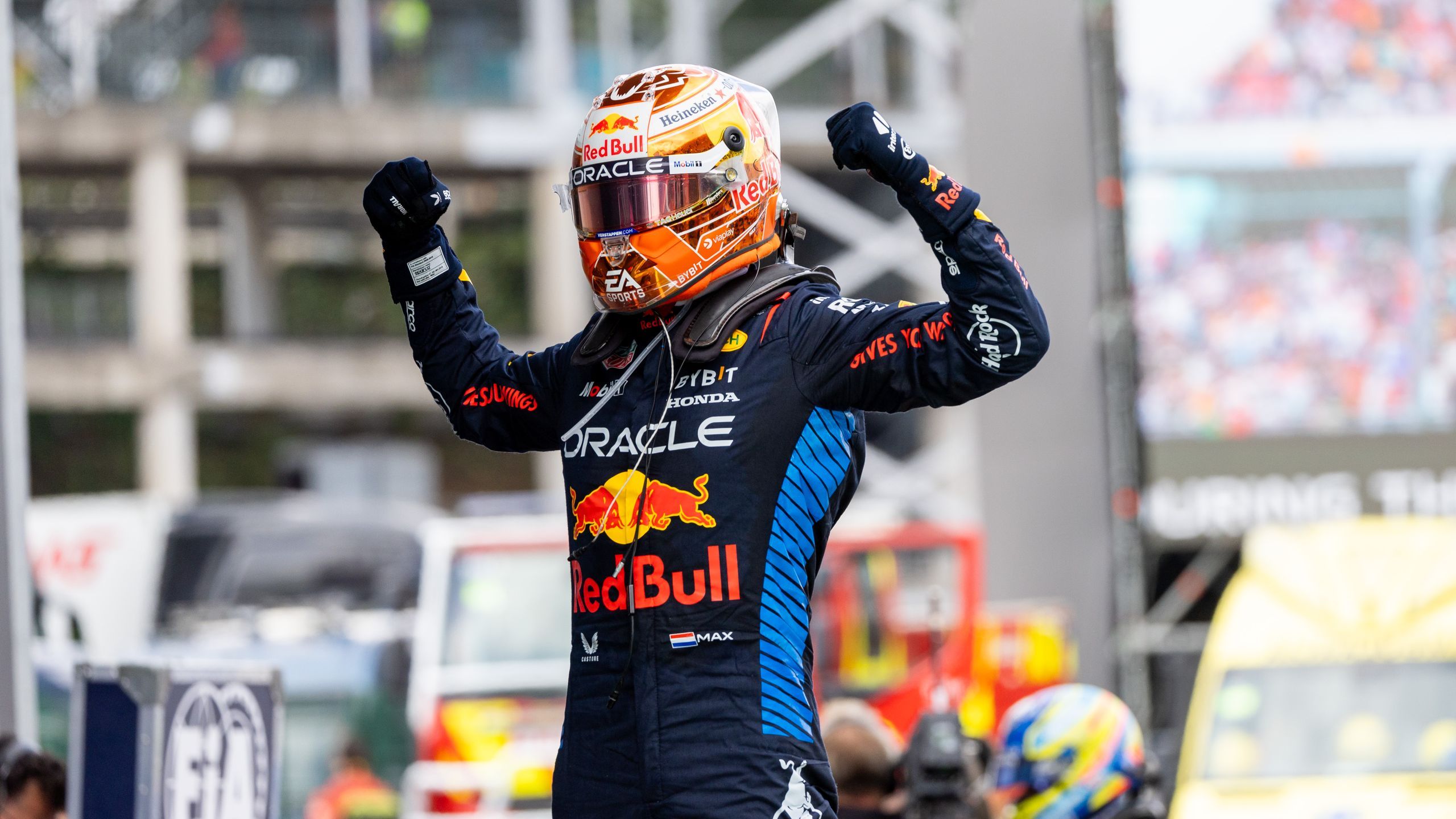 GP von Österreich: Max Verstappen spürt den Atem von Lando Norris ...
