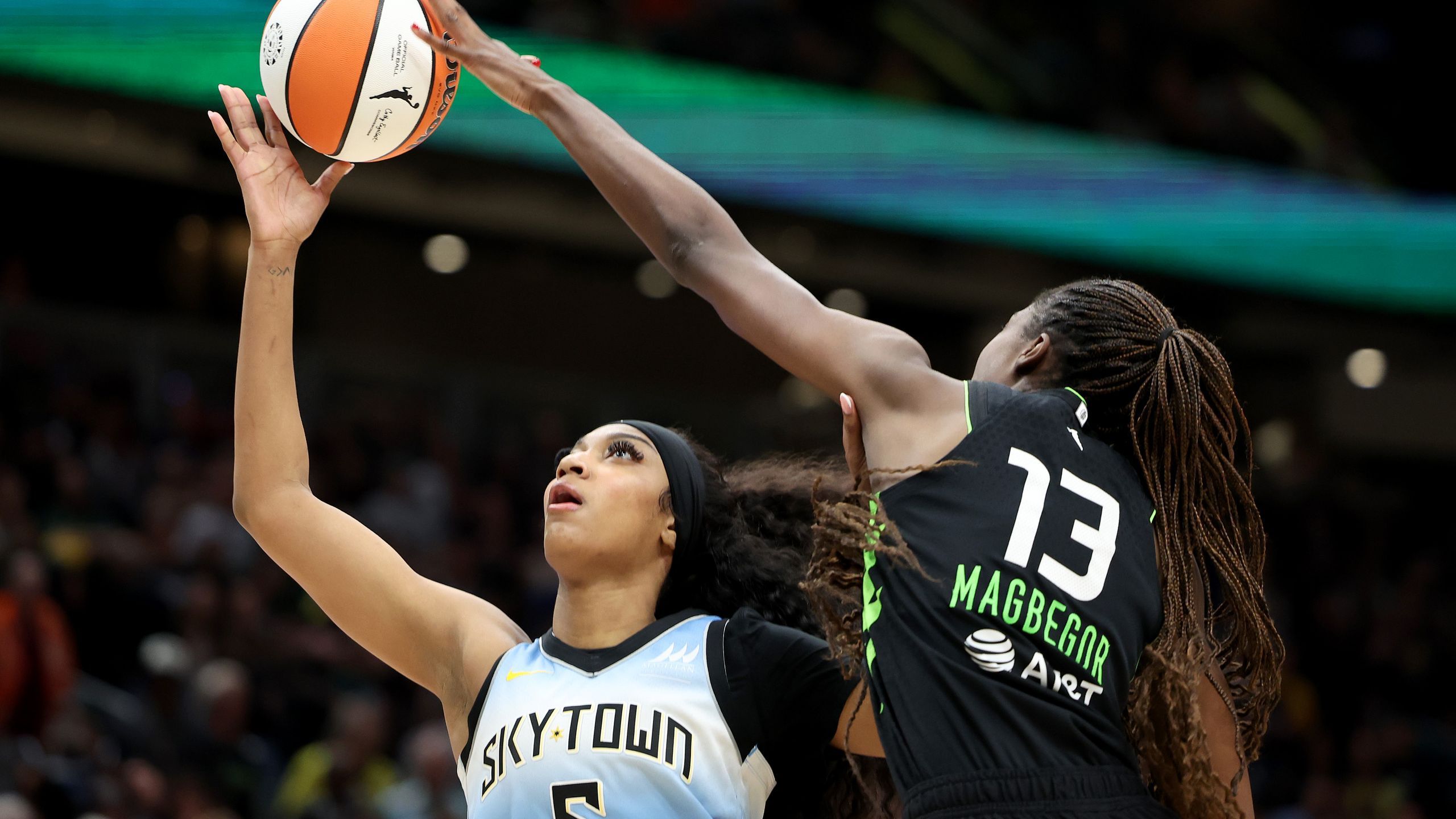 Angel Reese extends WNBA record as Chicago Sky edge out Seattle Storm ...