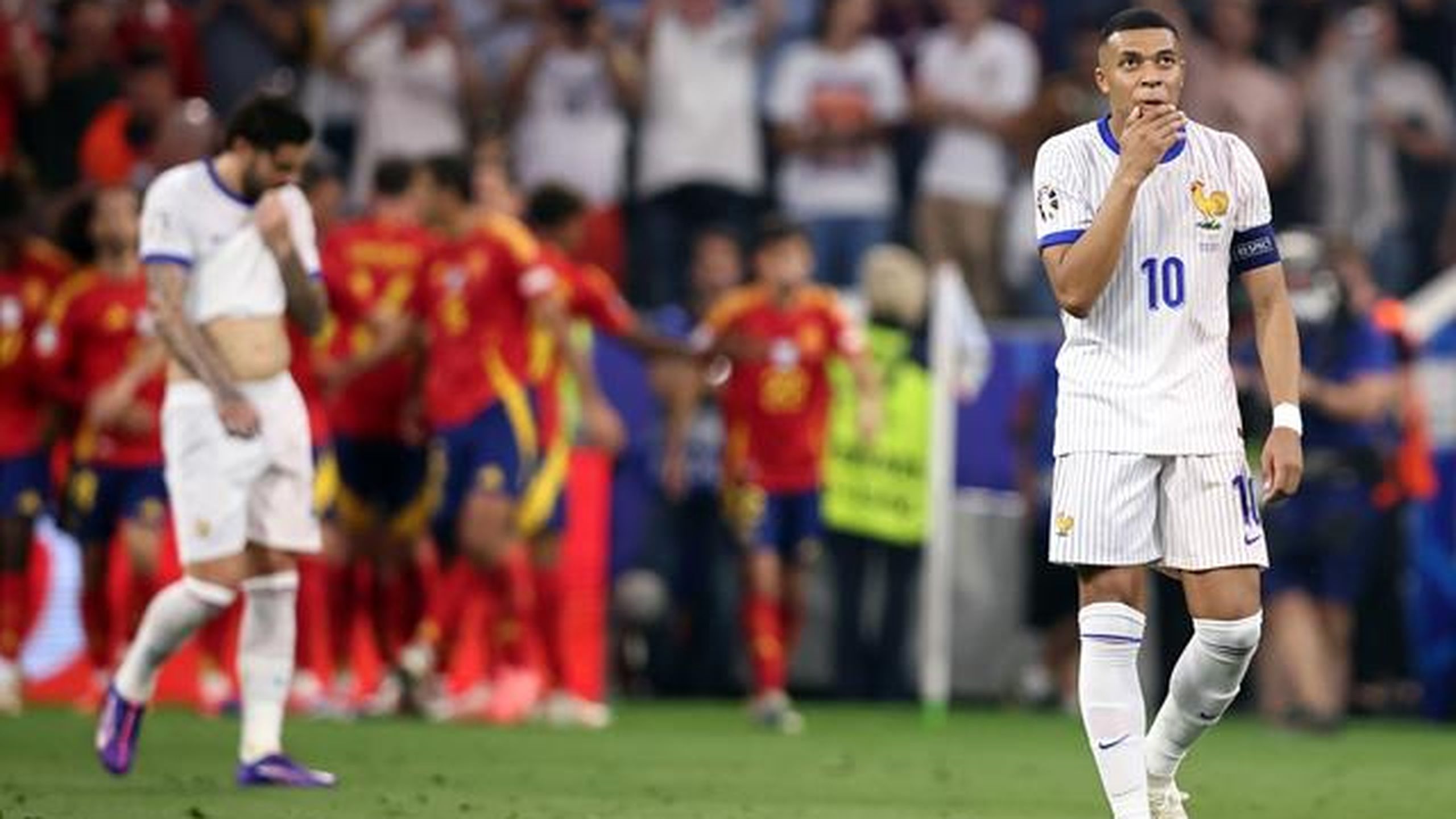 Euro 2024 | L'équipe de France s'arrête en demi-finale, battue par l ...
