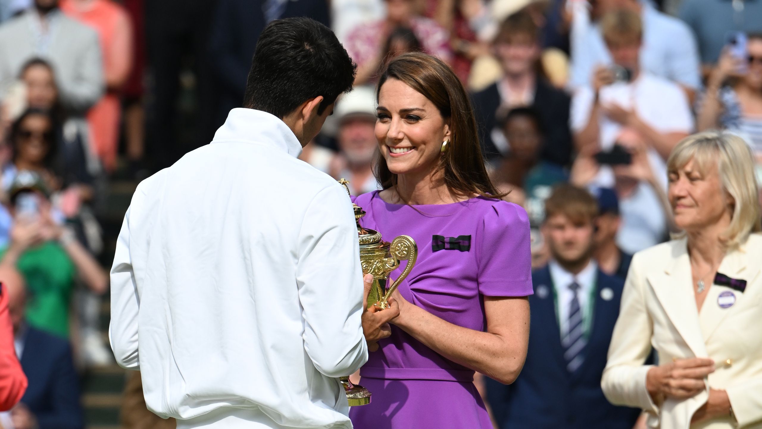 Kate Middleton presente a Wimbledon: è la principessa a premiare il ...