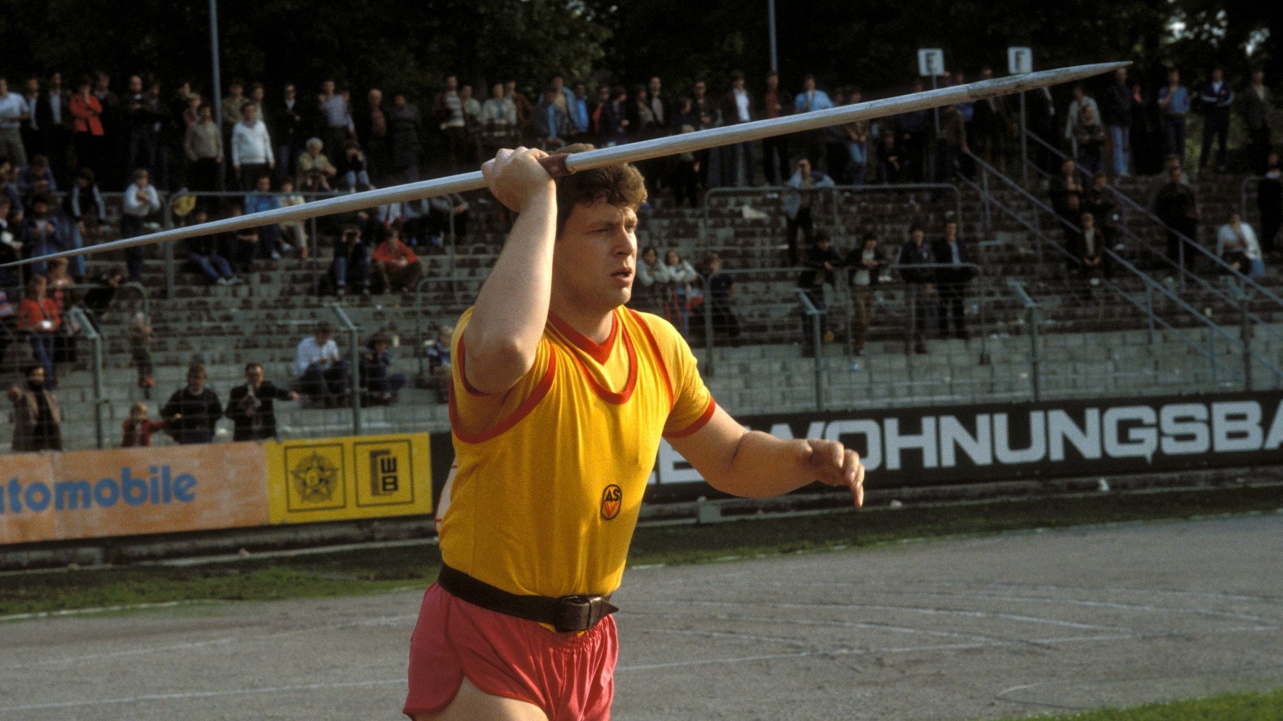 Kein Tag wie jeder andere: Der 100-Meter-Speerwurf von Uwe Hohn am 20 ...