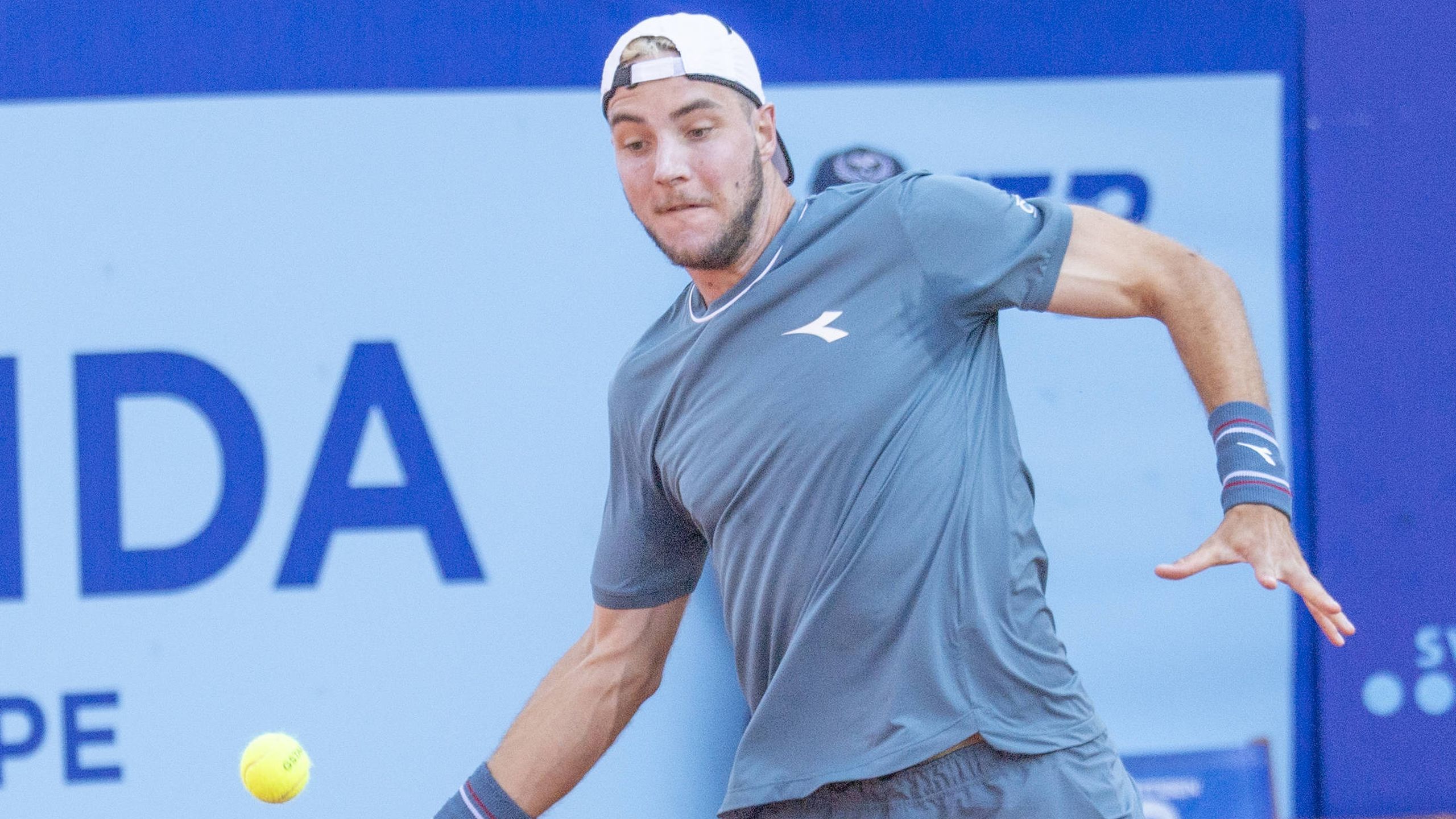 ATP Gstaad: Jan-Lennard Struff nach Sieg über Tomás Martín Etcheverry ...