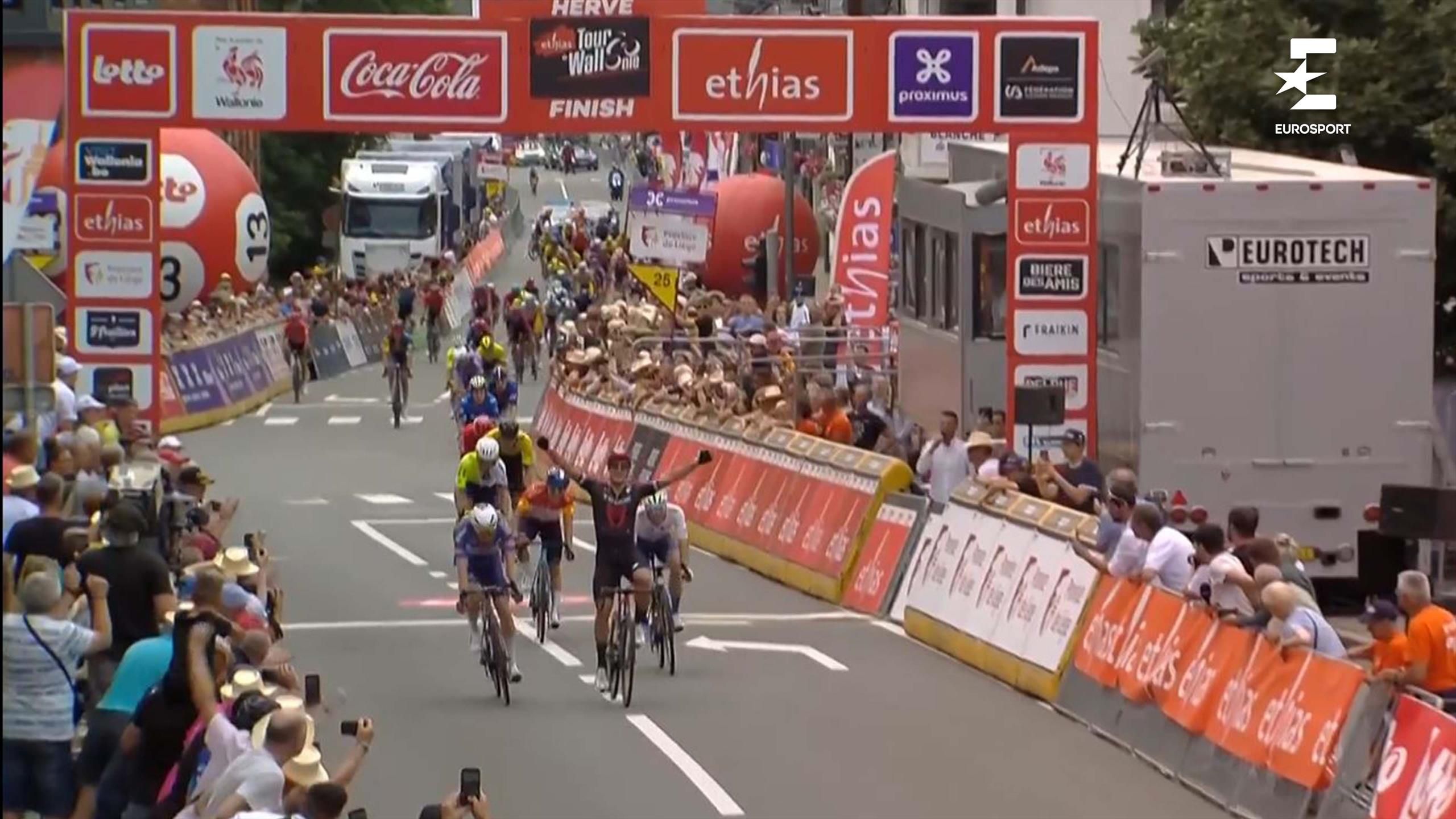 Trentin spurter sig til en sejr på 4. etape af Vallonien Rundt - Se ...