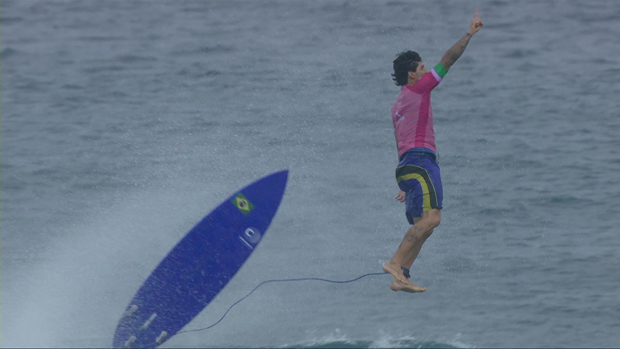 Paryż 2024. Latający surfer! Gabriel Medina zachwycił swoim występem ...