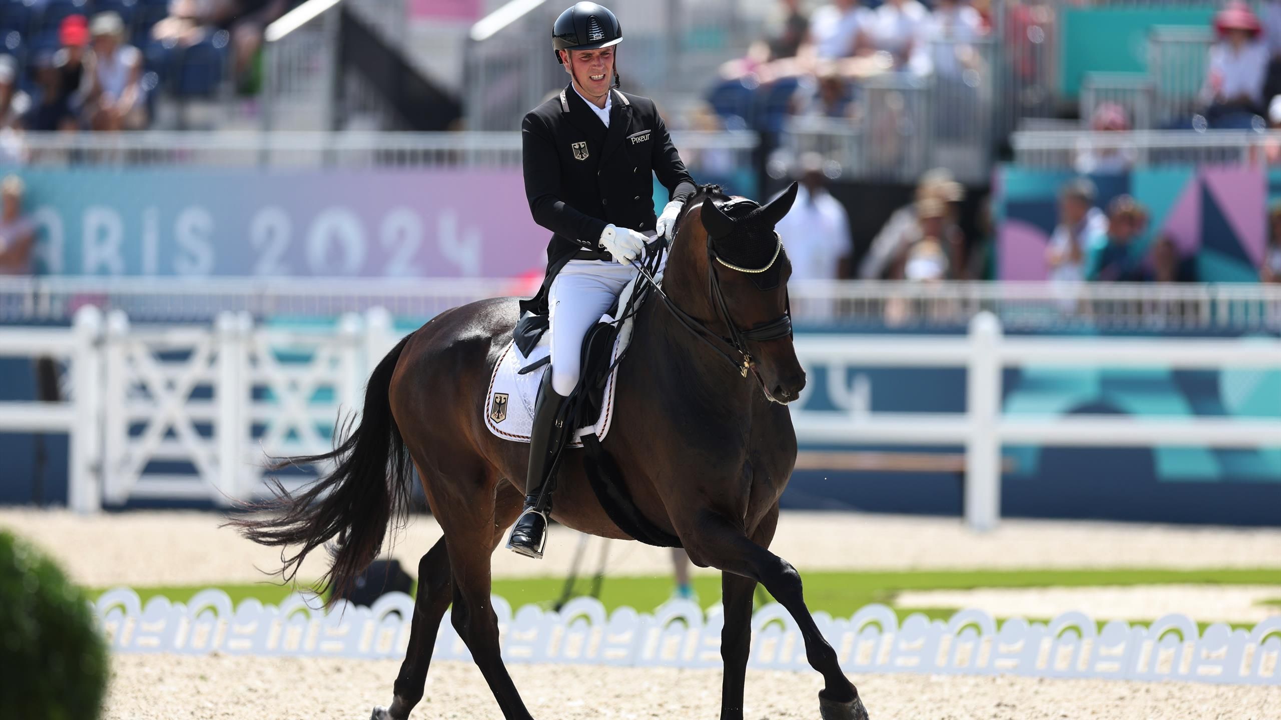 Dressur bei Olympia 2024: So lief Tag eins der Qualifikation - Frederic ...