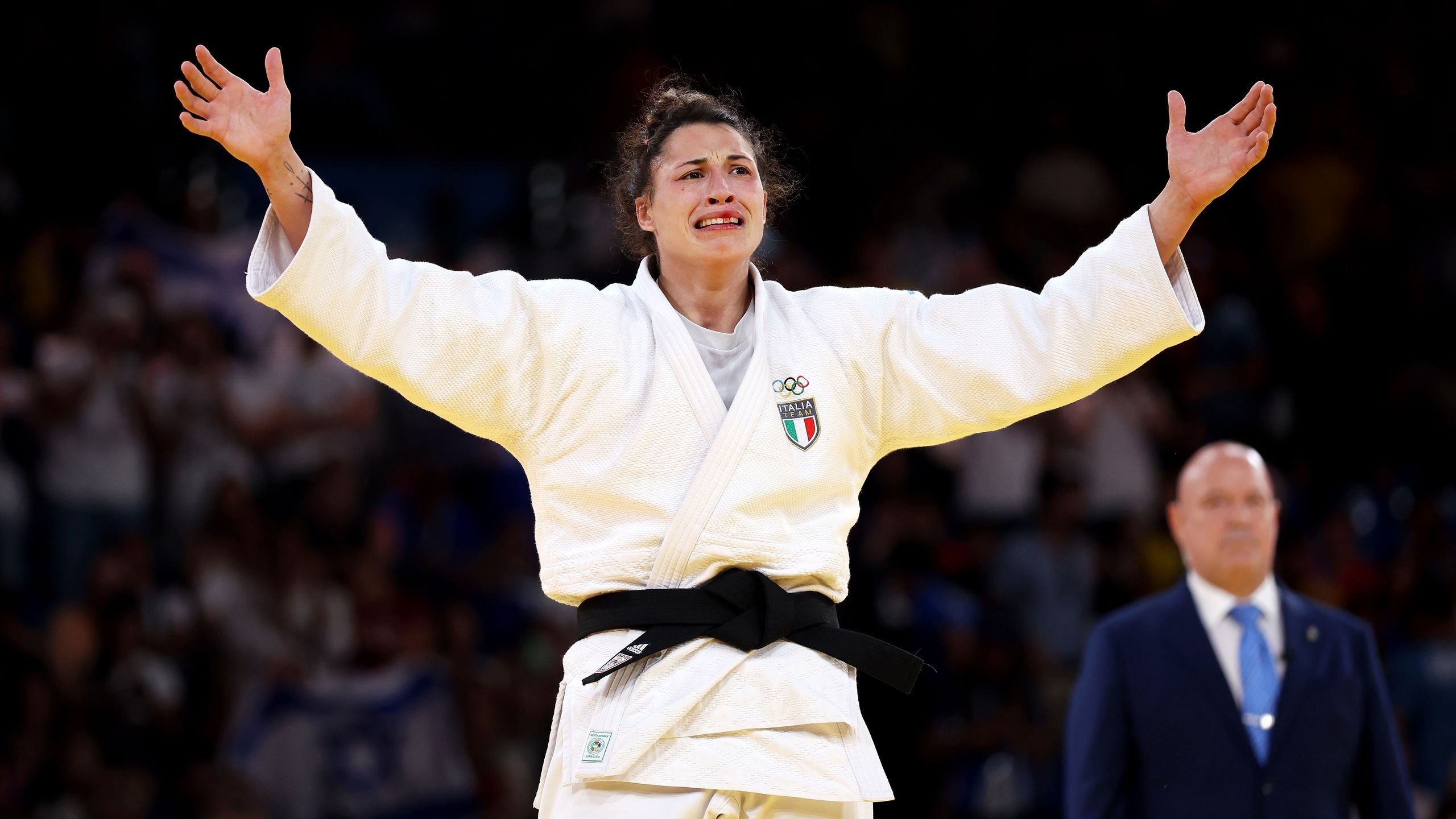 Alice Bellandi meravigliosa! Detta legge contro Lanir e conquista la ...